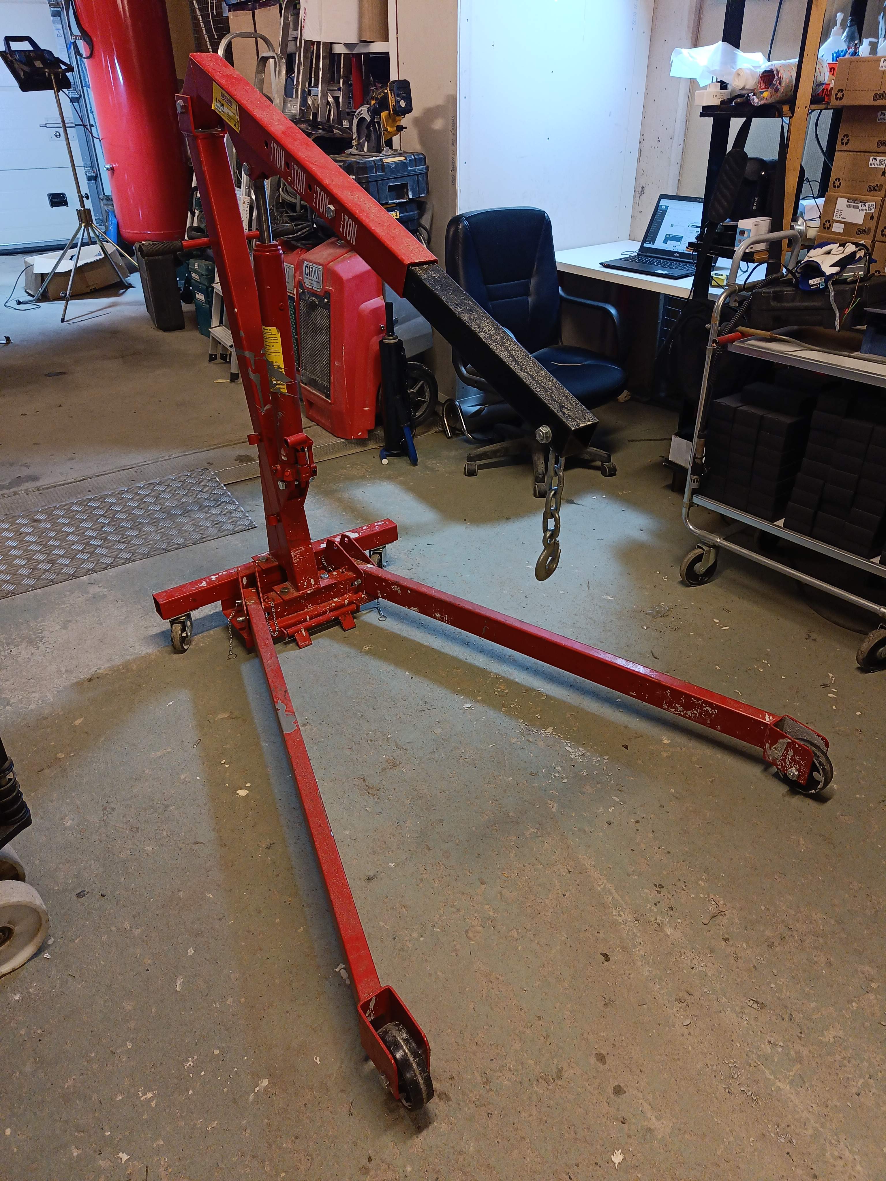 Motorlyft Hamron 1 ton - Auktioner online - Nätauktioner ...