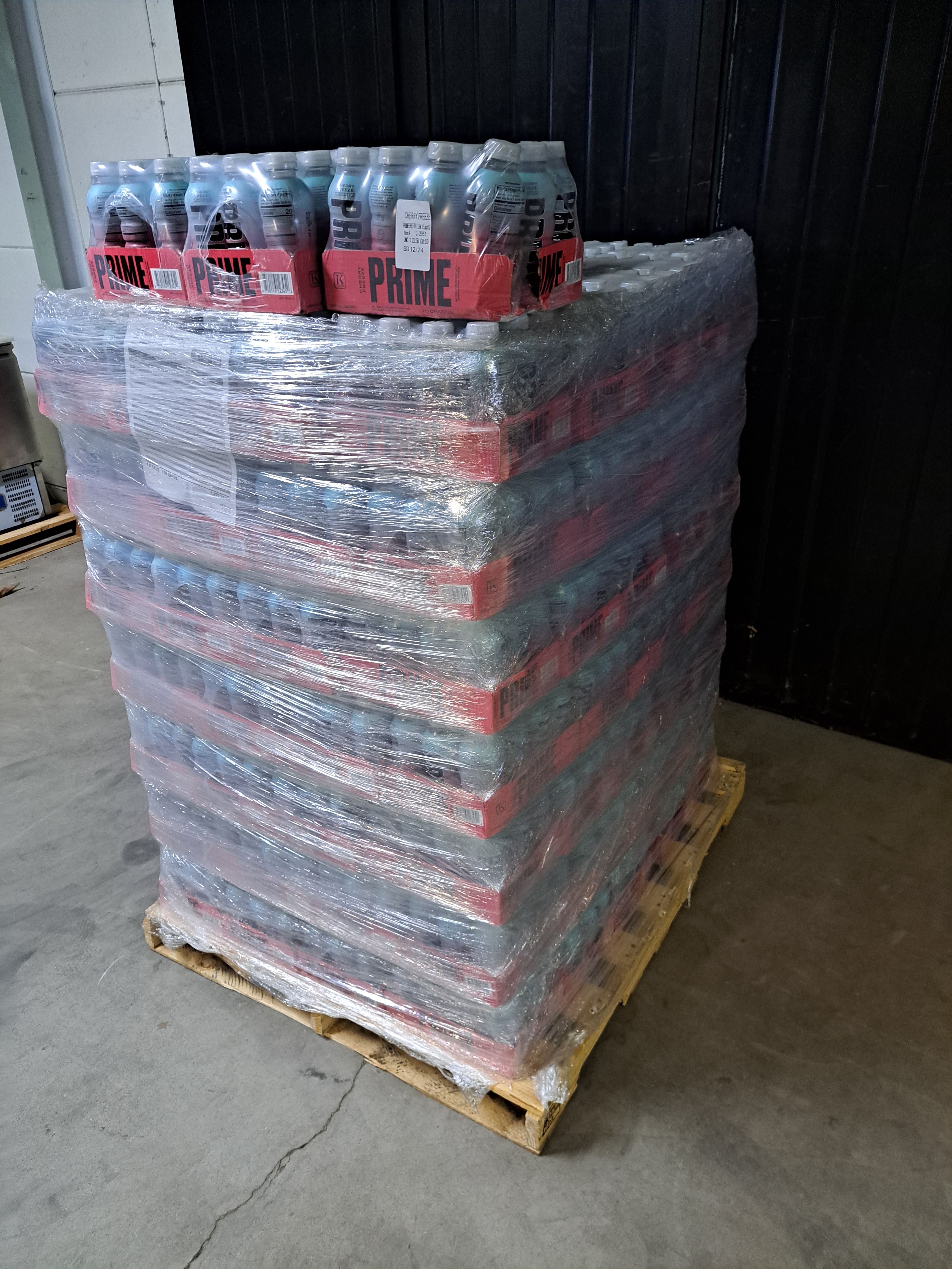 Prime Cherry Freeze - Pall med 1404 st 50 cl - Auktioner online ...