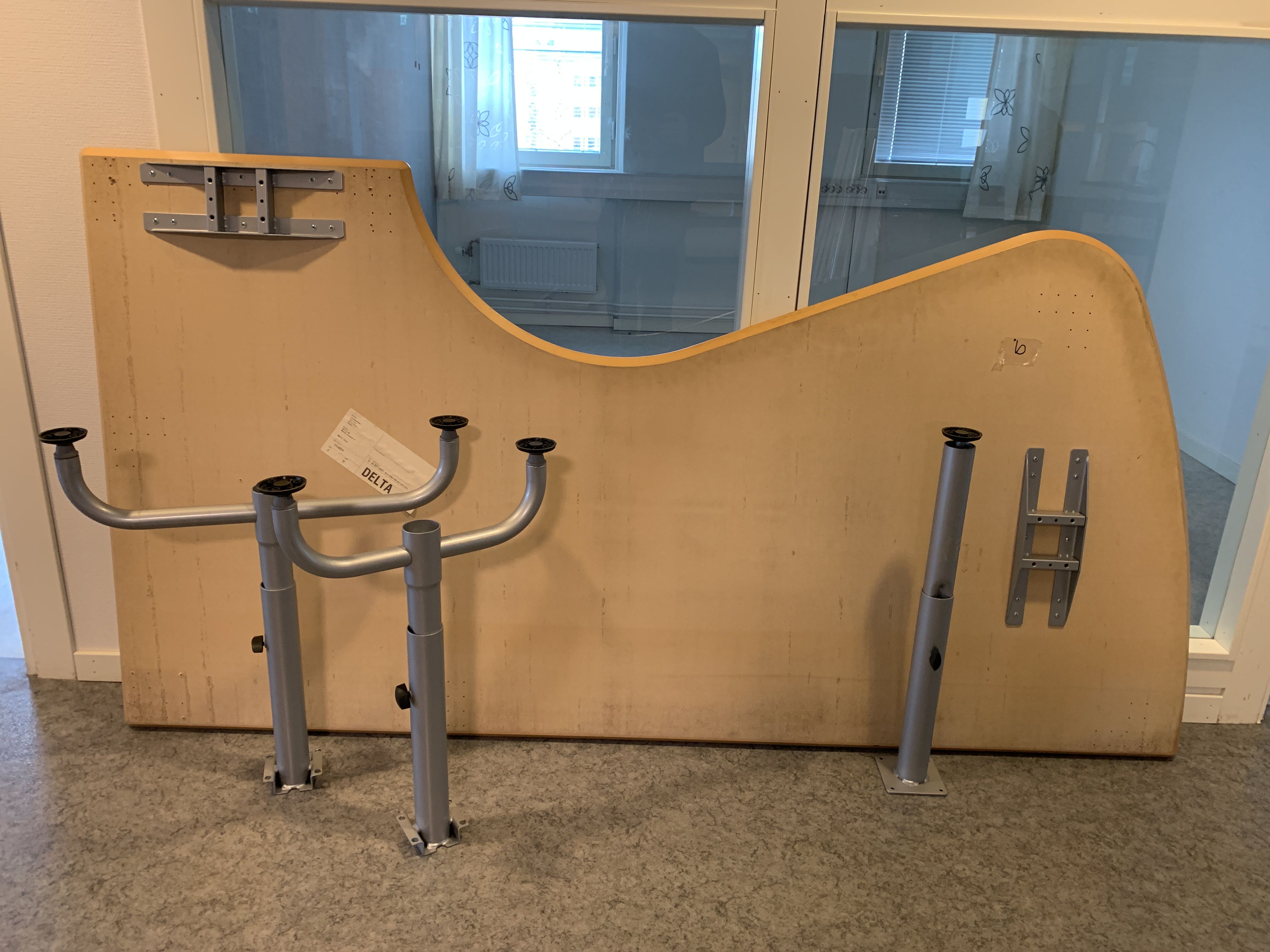 Desk Edsbyn - PS Auction - We value the future - Largest in net auctions