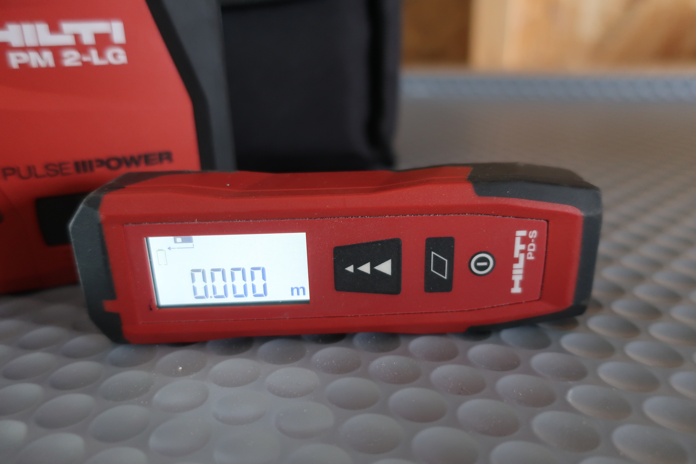 Green line laser and rangefinder - HILTI # 2 - PS Auction - We value ...