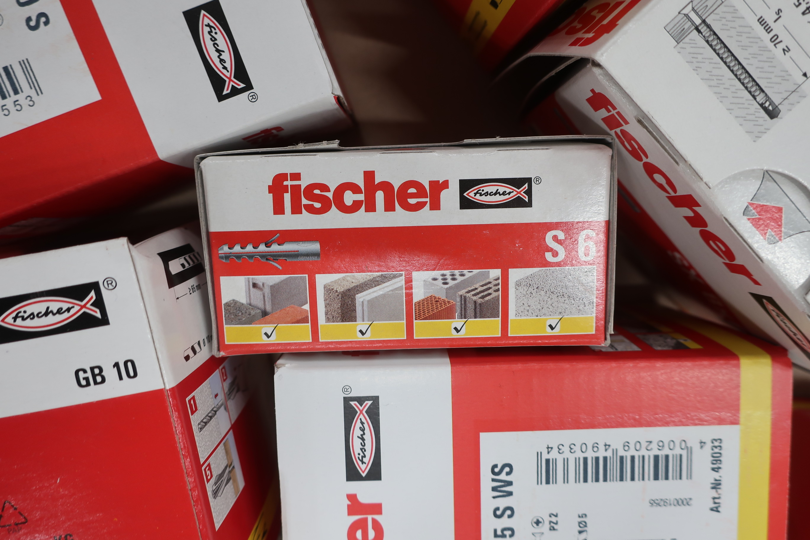 Assortment with screw / nail plug Fischer - PS Auction - We value the ...