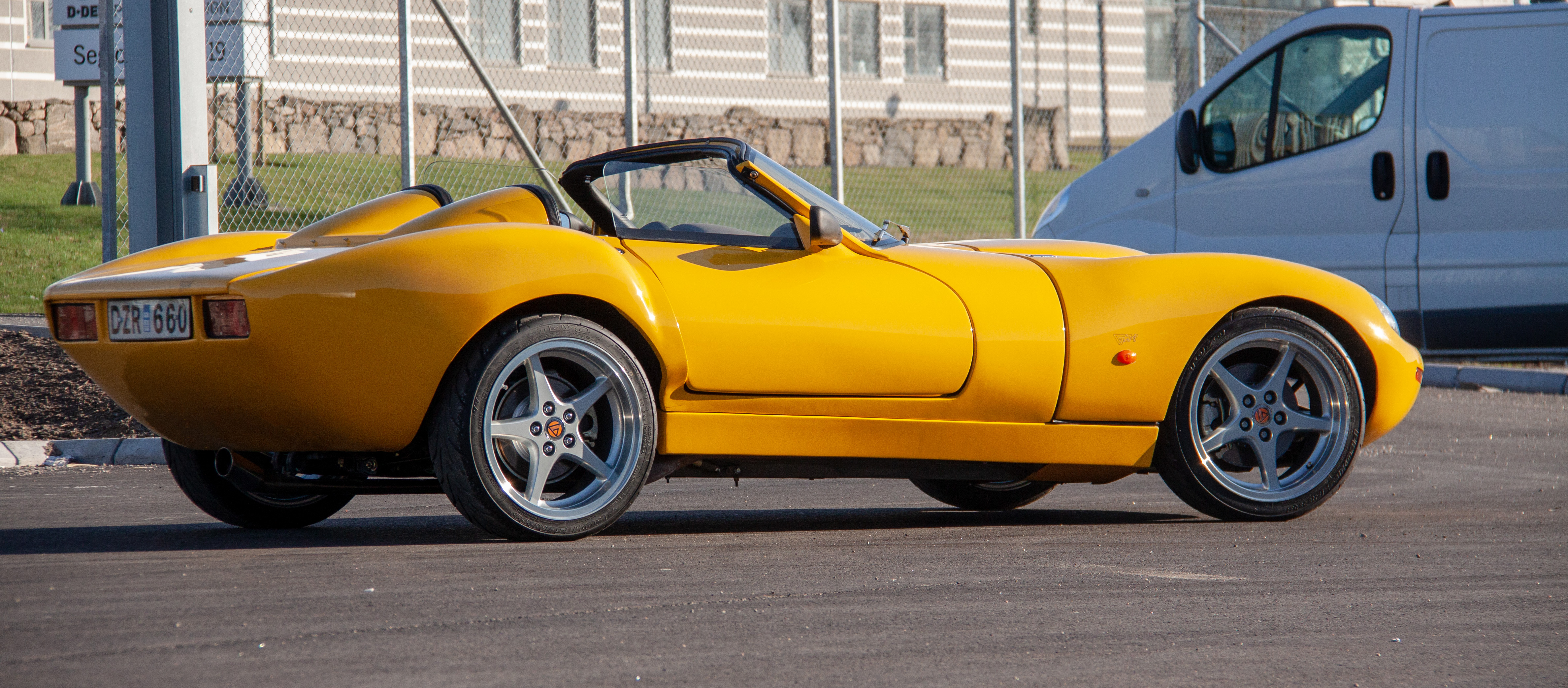 Ginetta G34 R -97 (Car 10 of 21) - PS Auction - We value the future ...