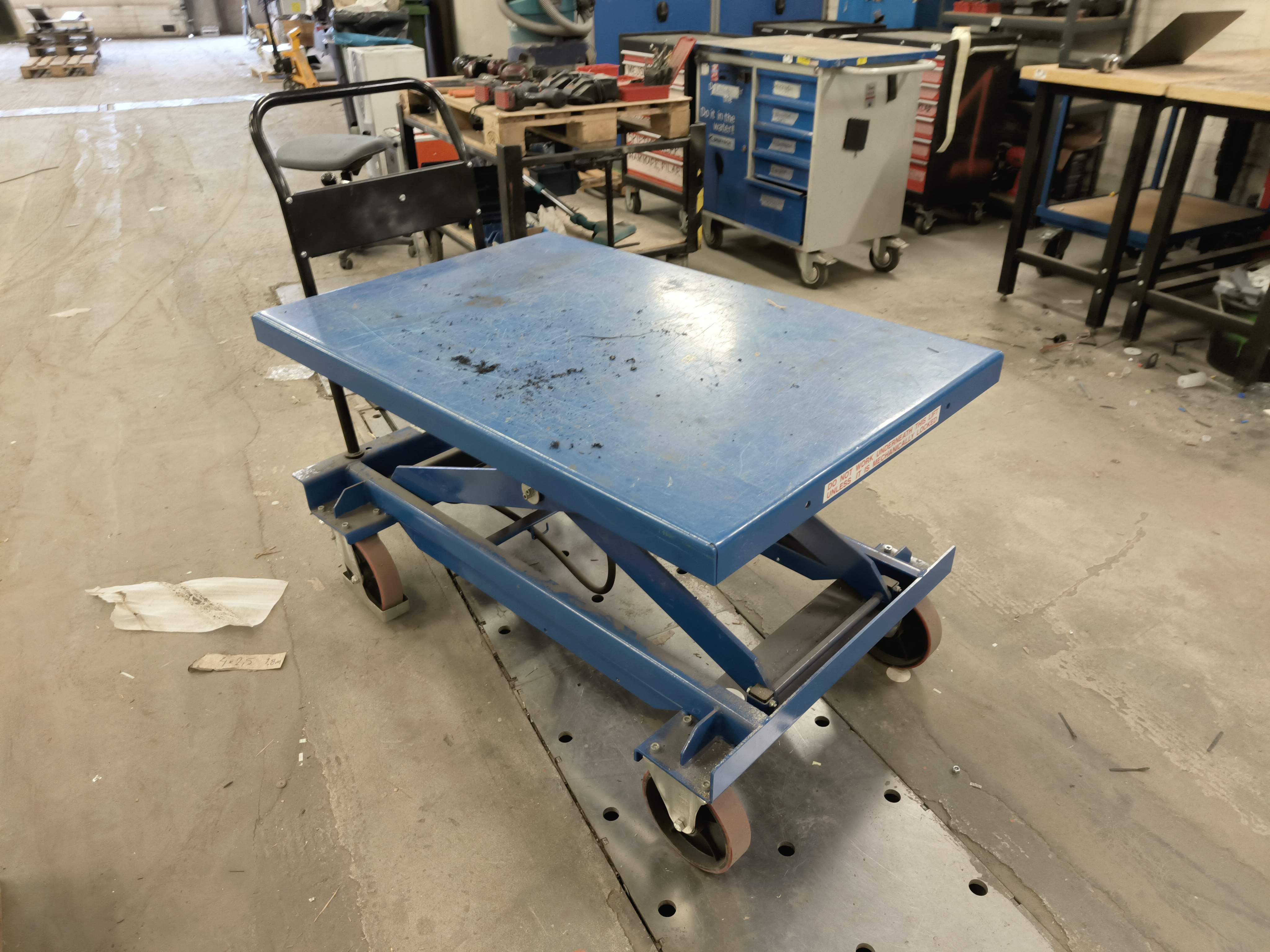 Lyftbord AJ 1000-Kg - Auktioner online - Nätauktioner ...