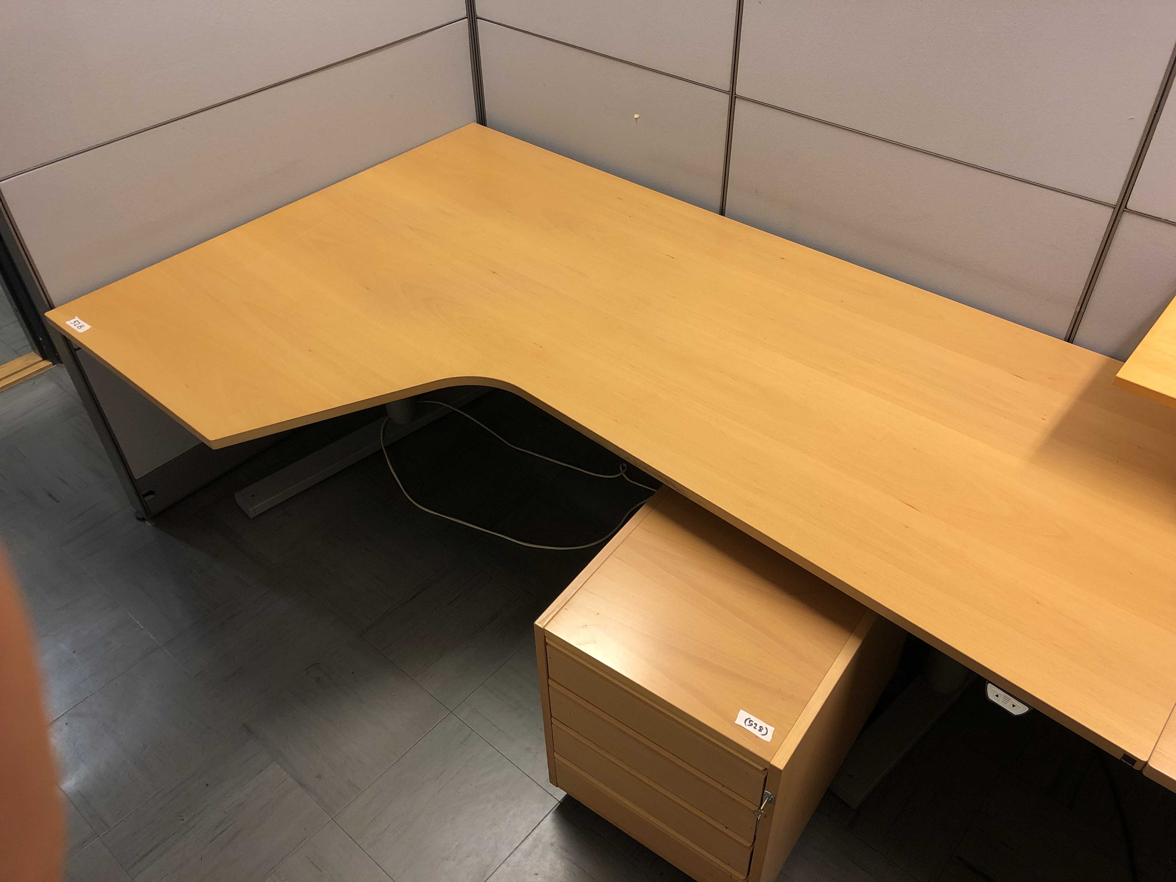 Martela sähköpöytä - Ei pohjahintaa - PS Auction - We value the future ...