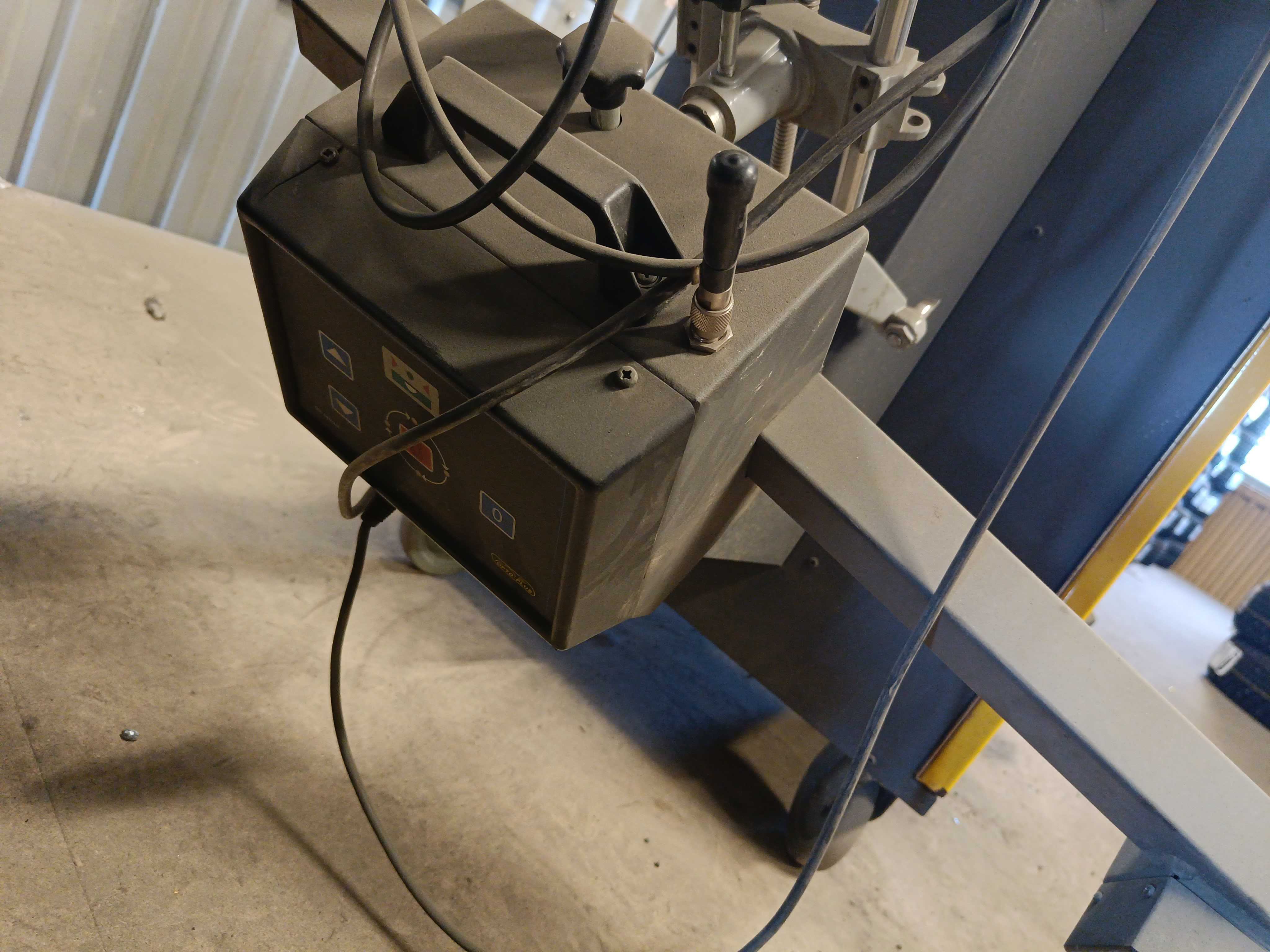 Hjulinställningsmaskin Opto-Plus 618 RFT - Auktioner online ...