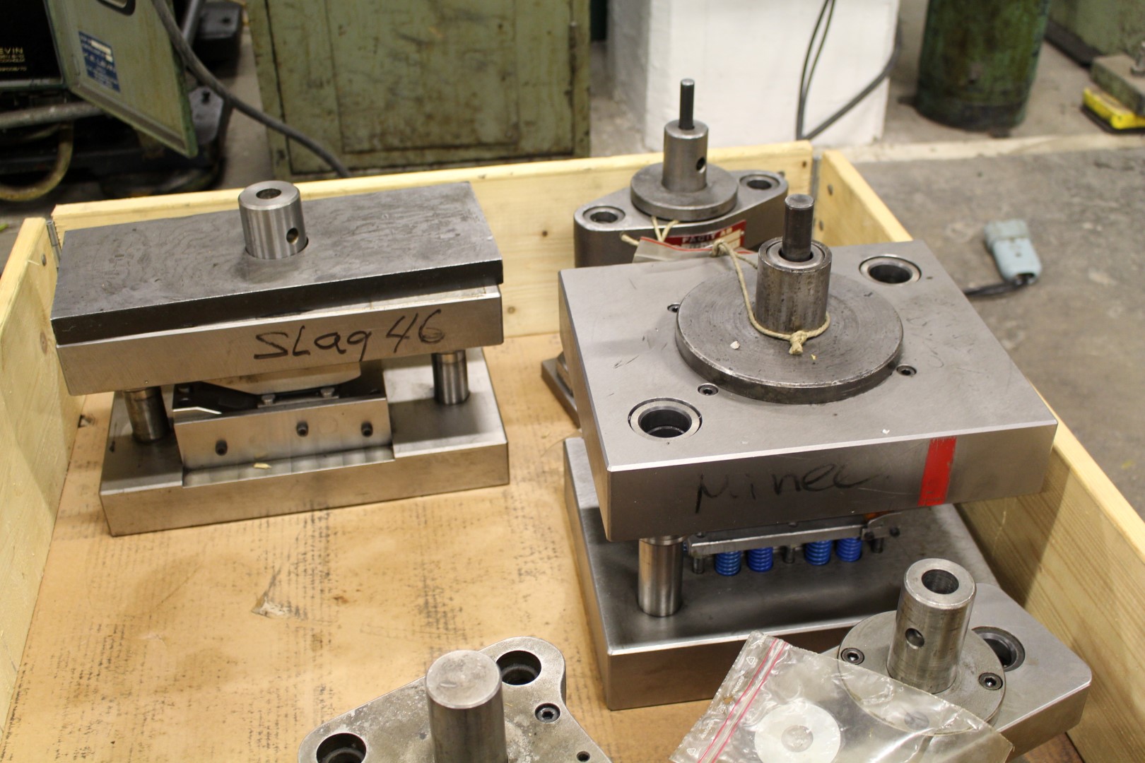 Verktyg/fixturer för excenterpress, 7 st - Auktioner online ...