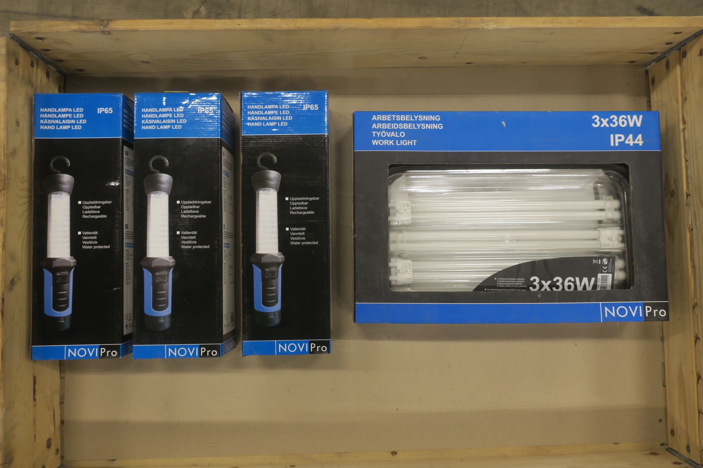Work lights and hand lamps Novipro - PS Auction - We value the future ...