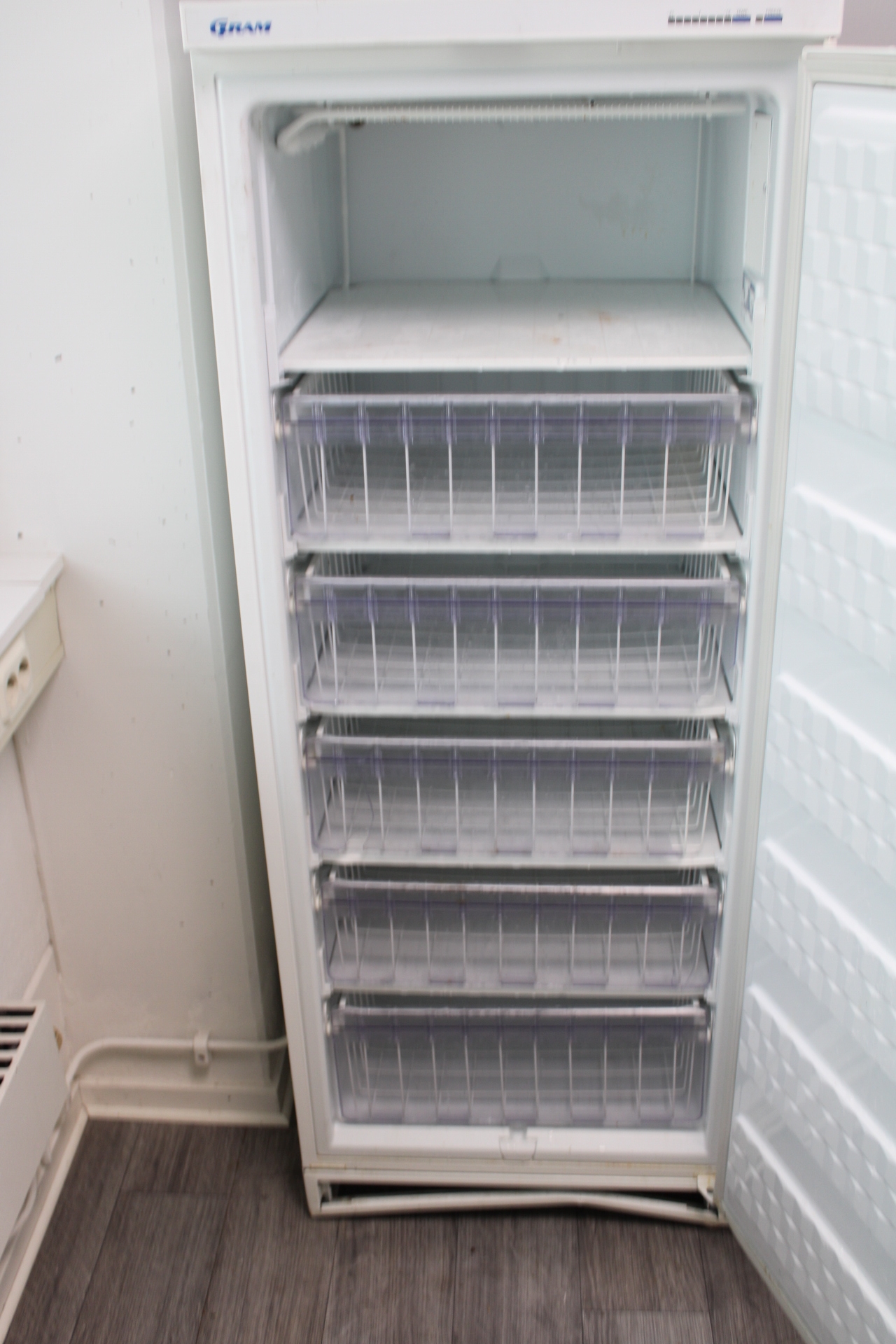 Frys Gram modell FS290.01 - Auktioner online - Nätauktioner ...