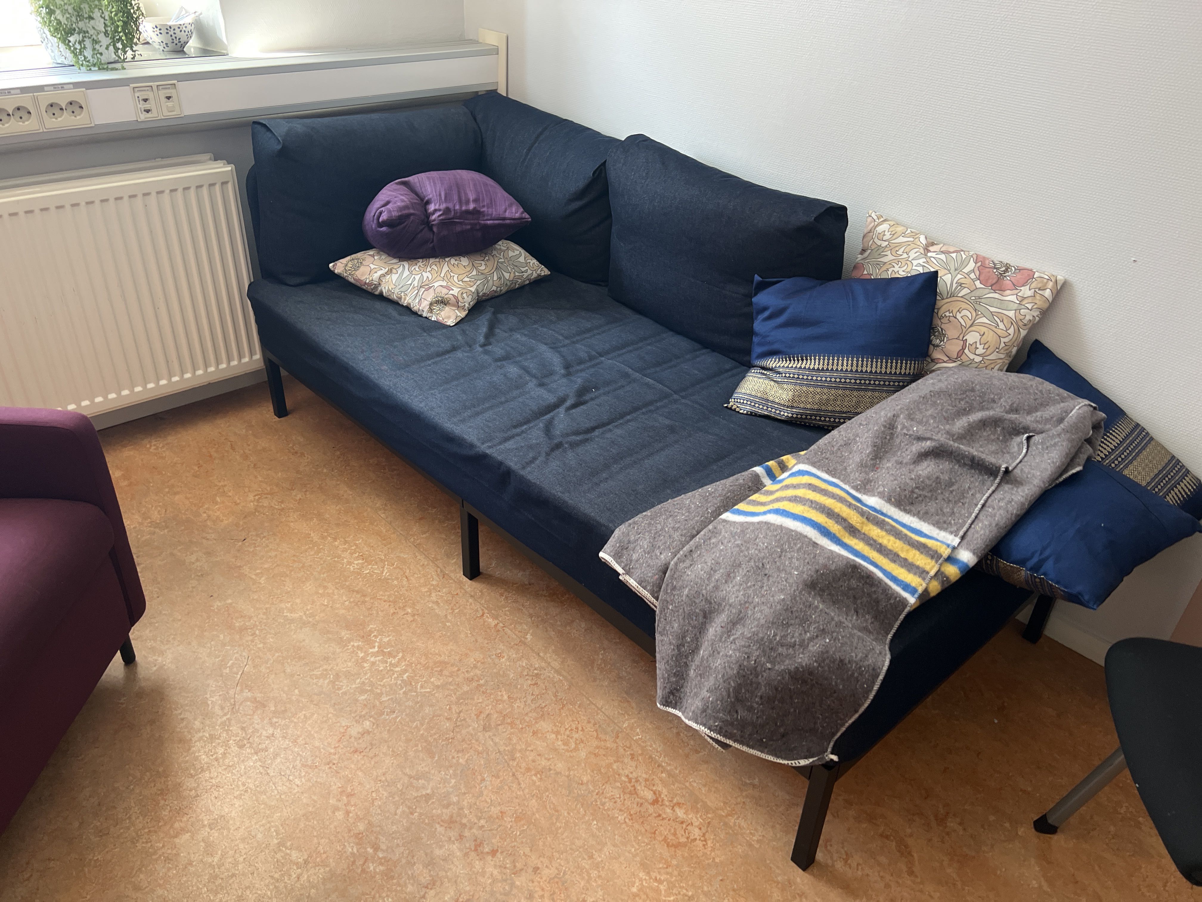 Vilorum med möbler - Auktioner online - Nätauktioner & Konkursauktioner ...