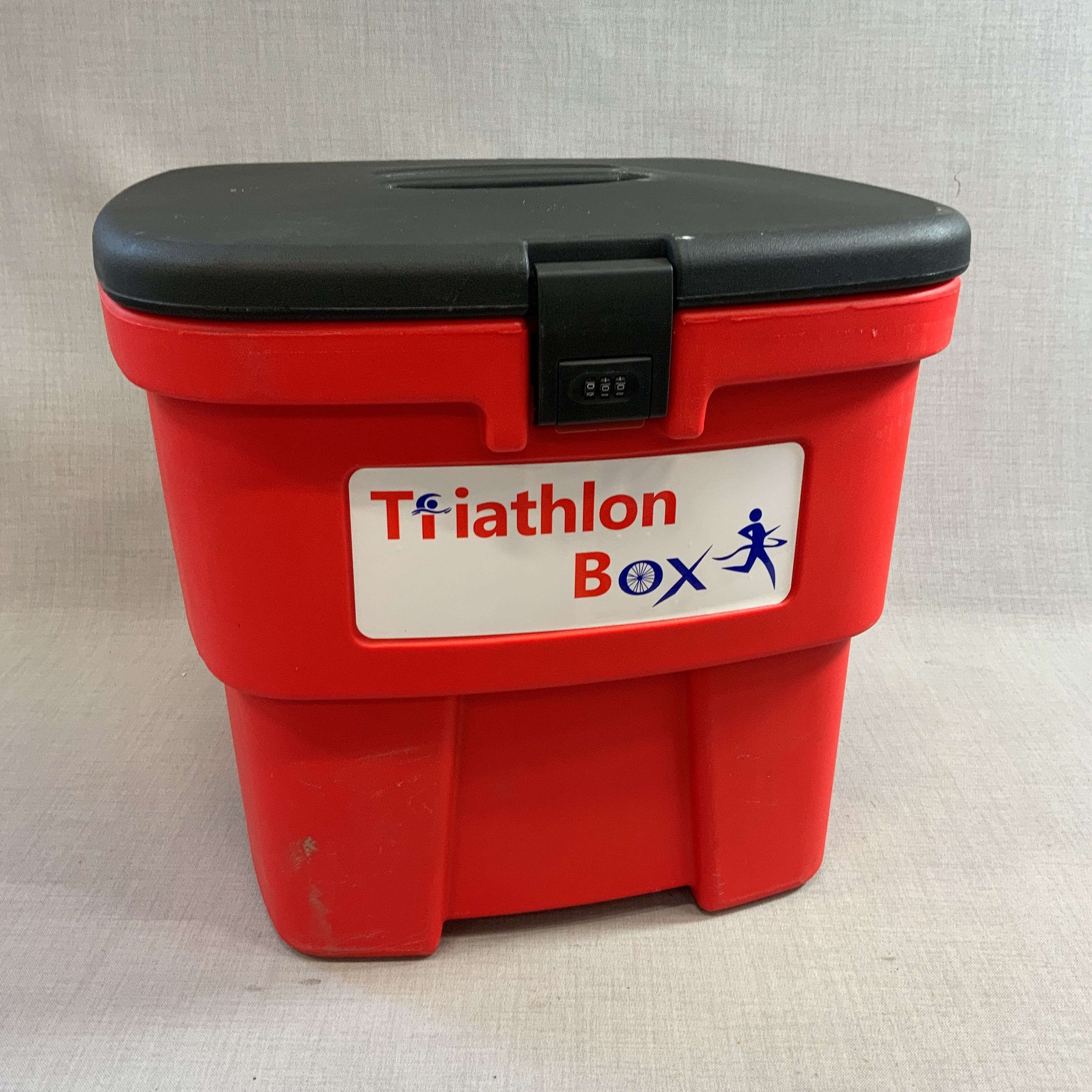 Triathlon Box Storage box 57.5 liters - PS Auction - We value the ...
