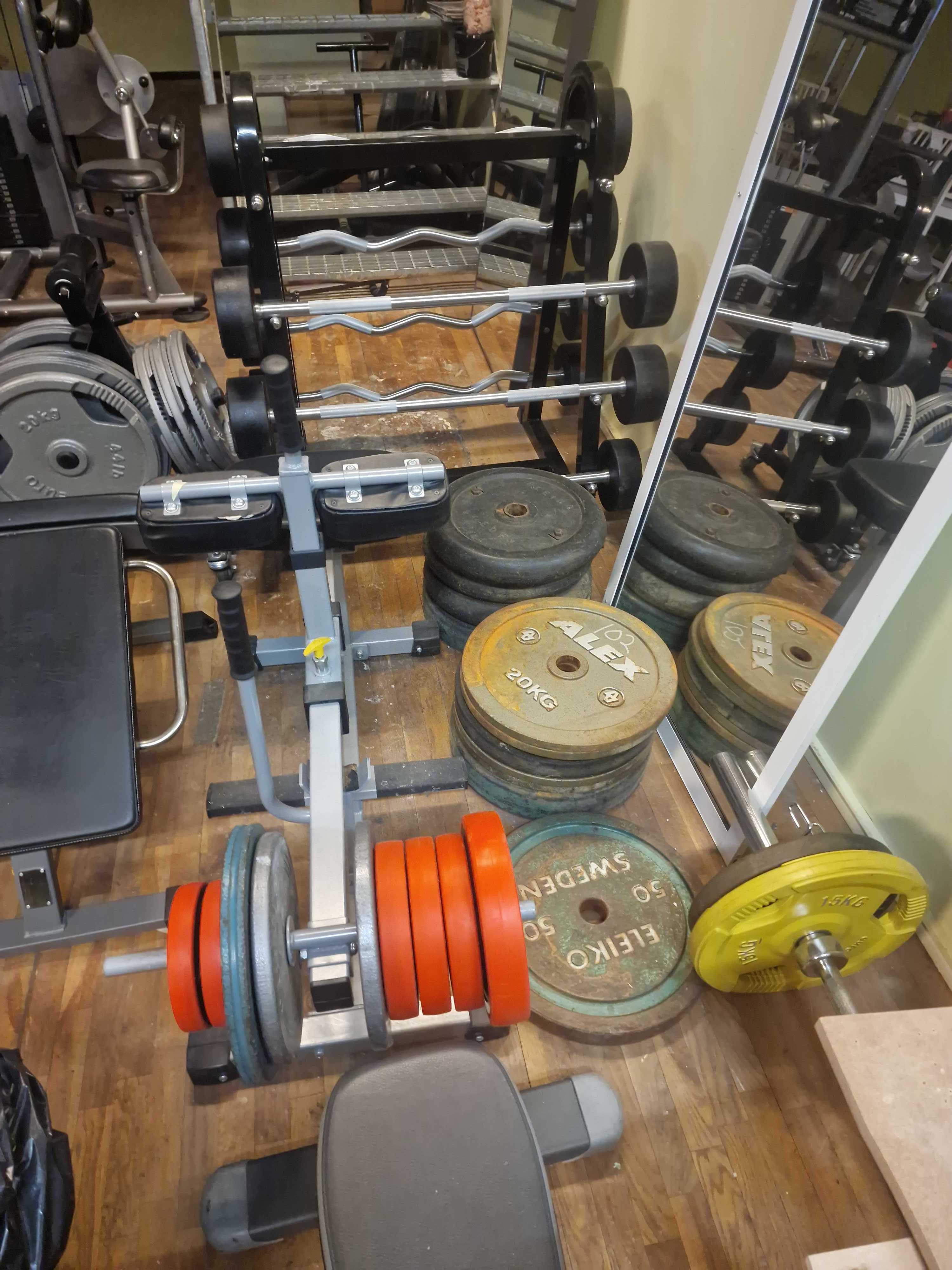 Gym - Maskiner, Vikter med mera - Auktioner online - Nätauktioner ...