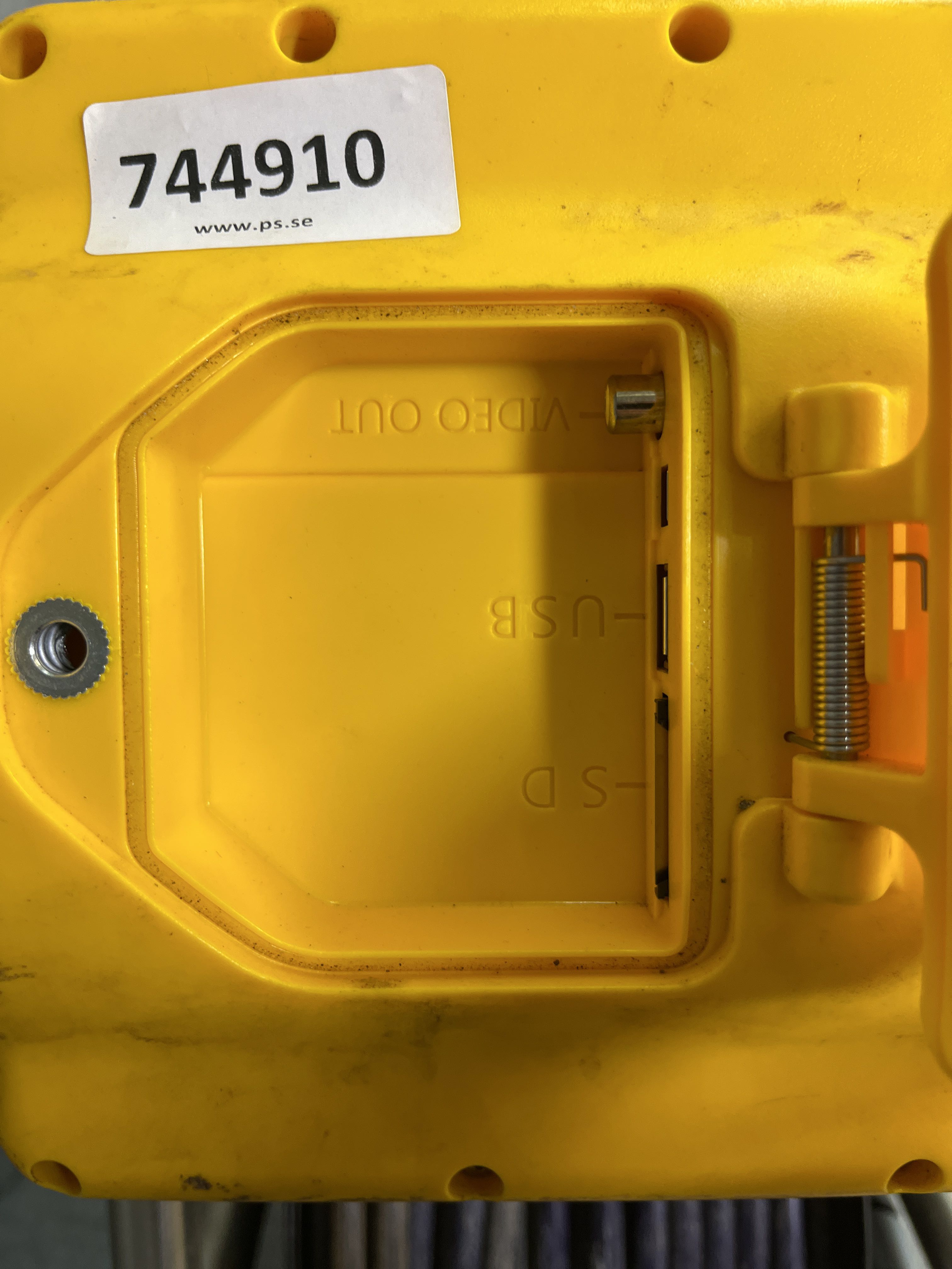 Vivax Metrotech video equipment - PS Auction - We value the future ...