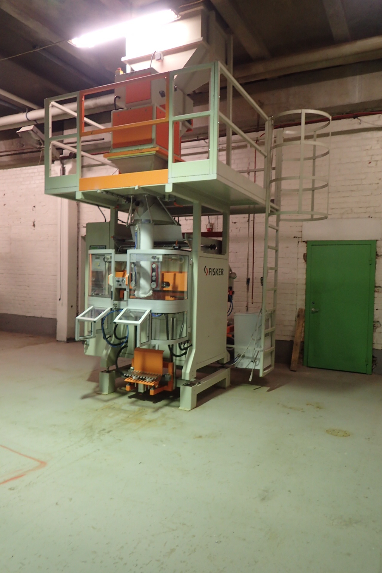 FISHER PACKER - PS Auction - We value the future - Largest in net auctions