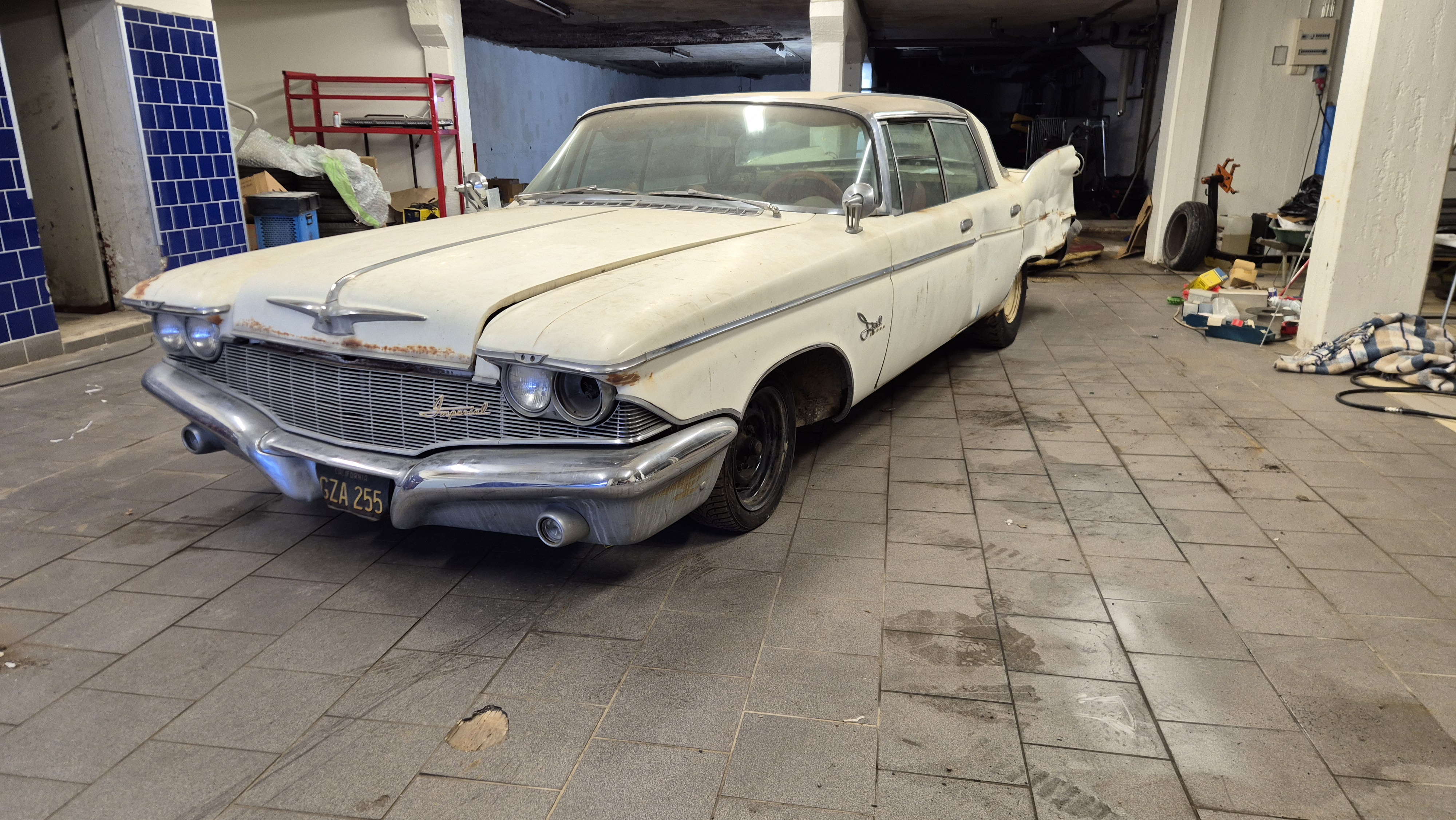 Chrysler Imperial 4door hardtop 1960 reparationsobjekt - Auktioner ...