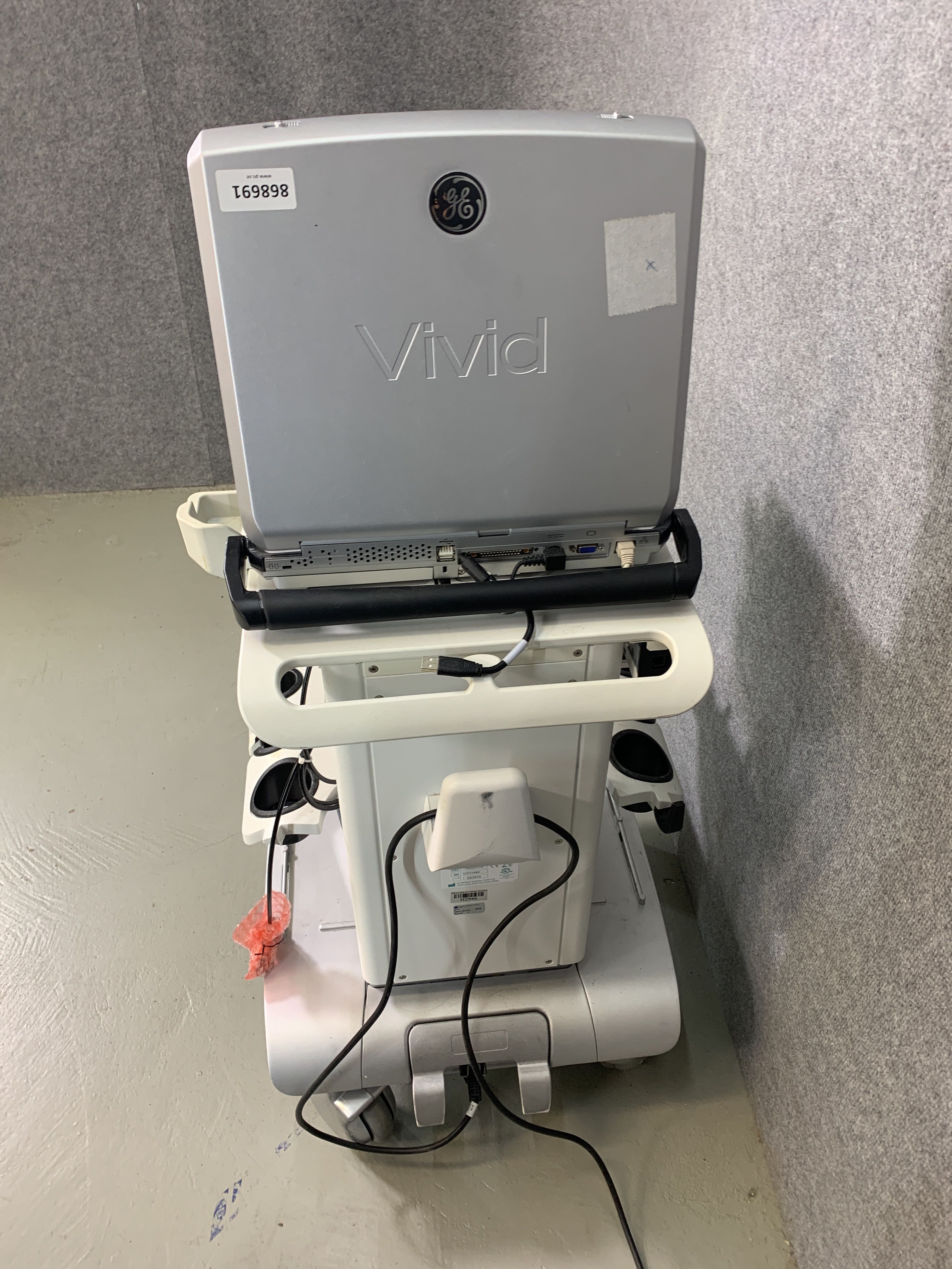 Ultraljudsmaskin Vivid Q - Auktioner online - Nätauktioner ...