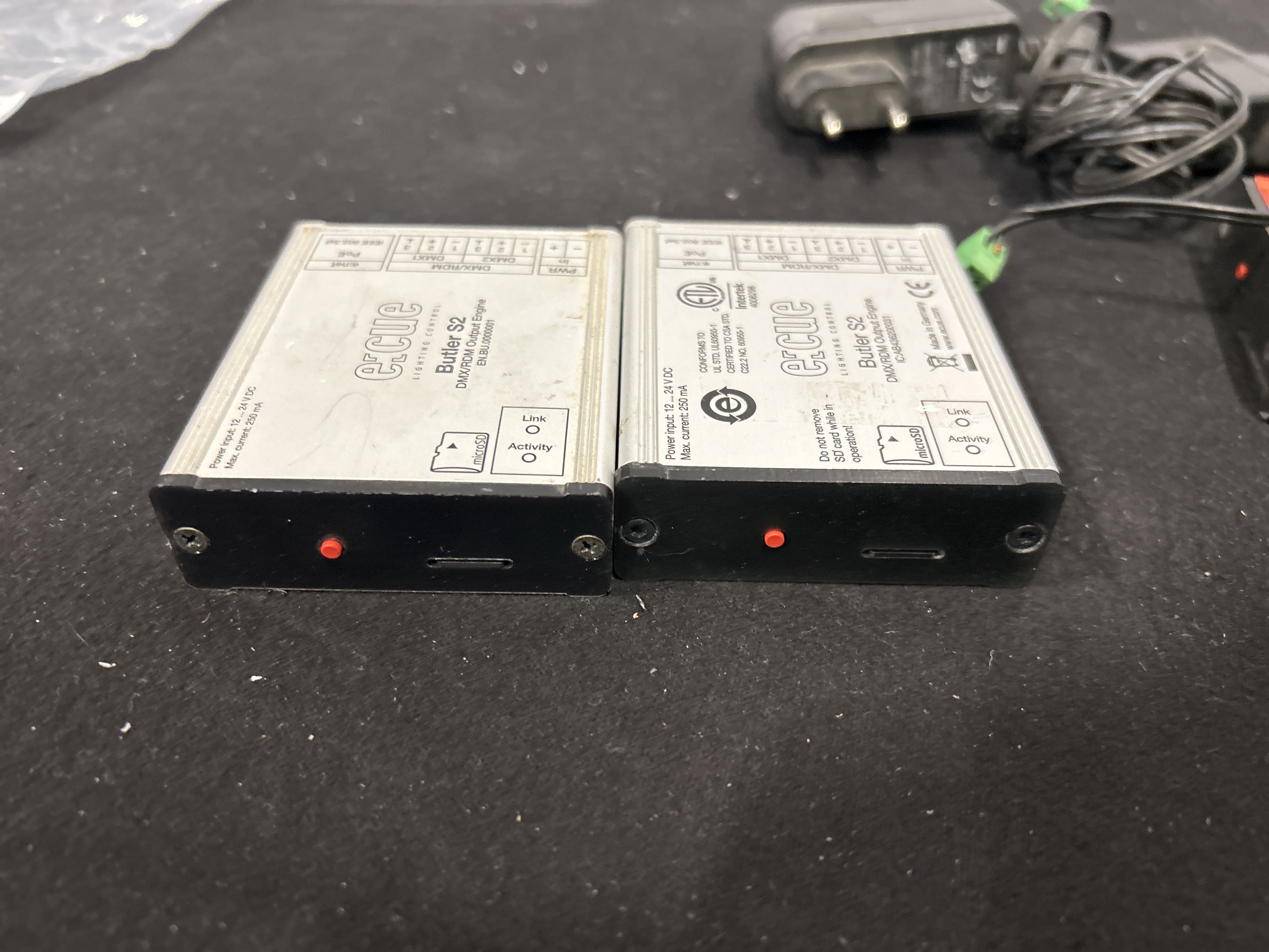 DMX controllers 3 pcs - e:cue Butler S2 / Butler - PS Auction - We ...