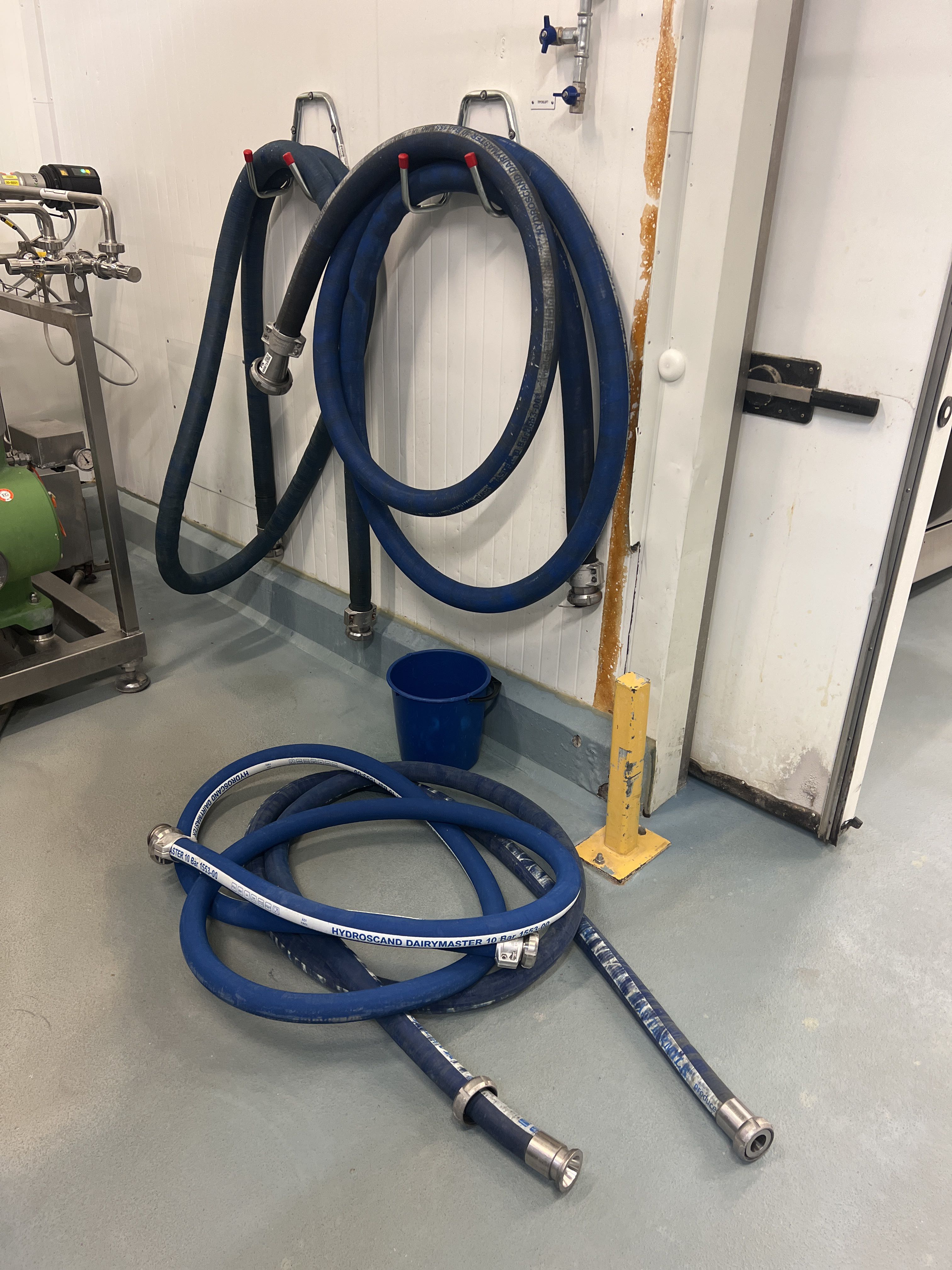 Slangar Hydroscand Dairymaster 4 st - Auktioner online - Nätauktioner ...