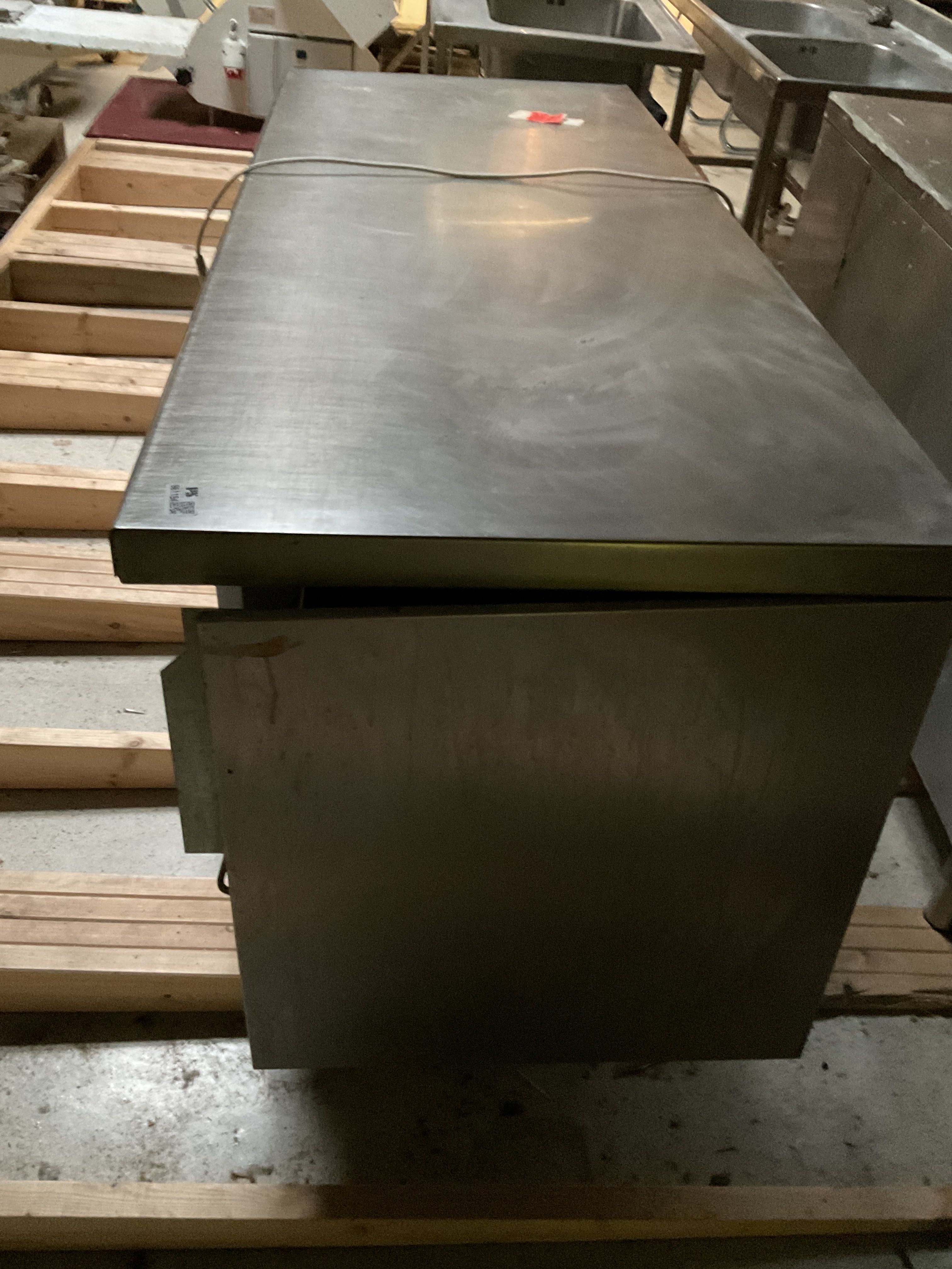 Cooling bench Gram - PS Auction - We value the future - Largest in net ...