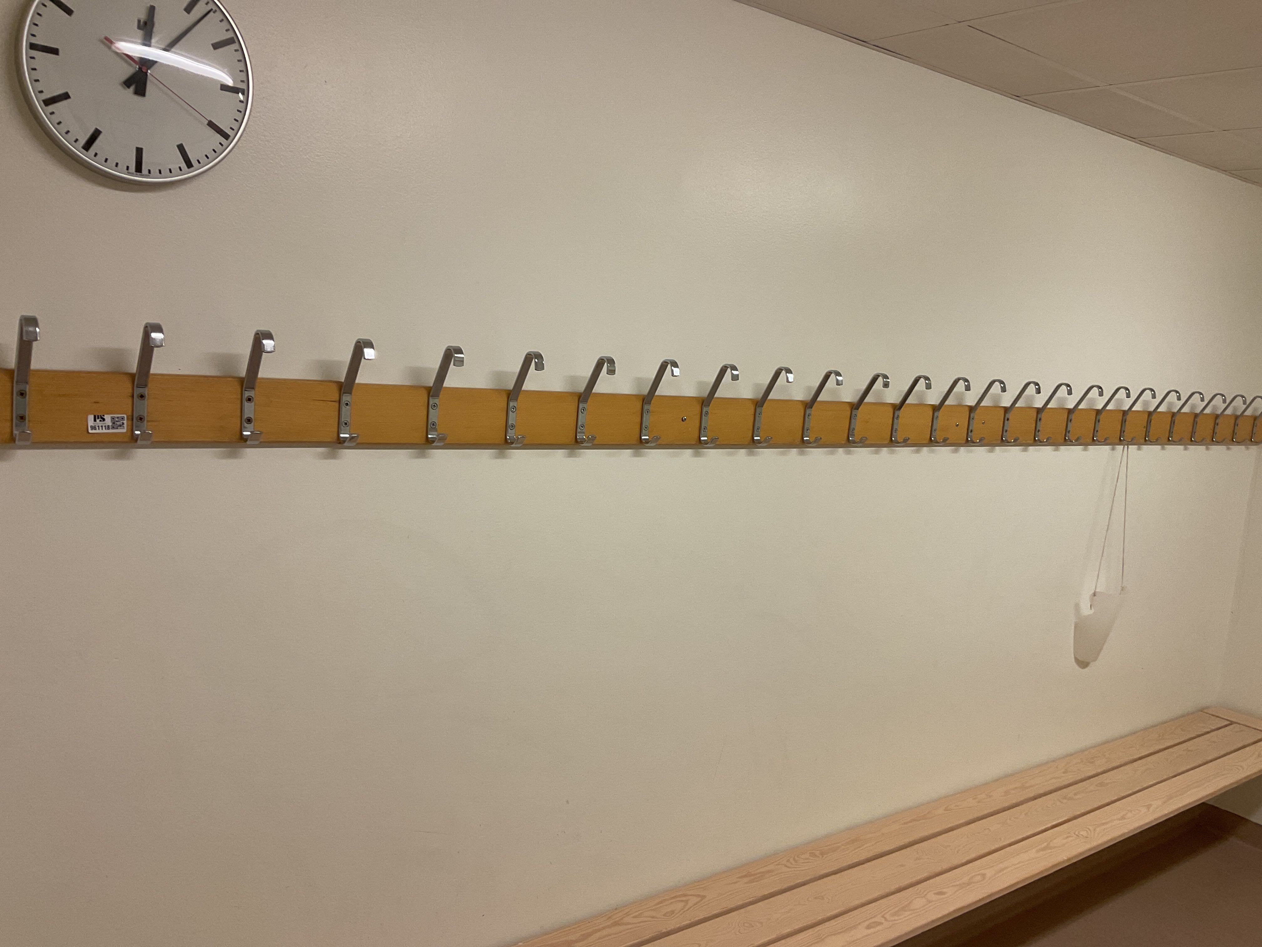 3 hook strips - PS Auction - We value the future - Largest in net auctions