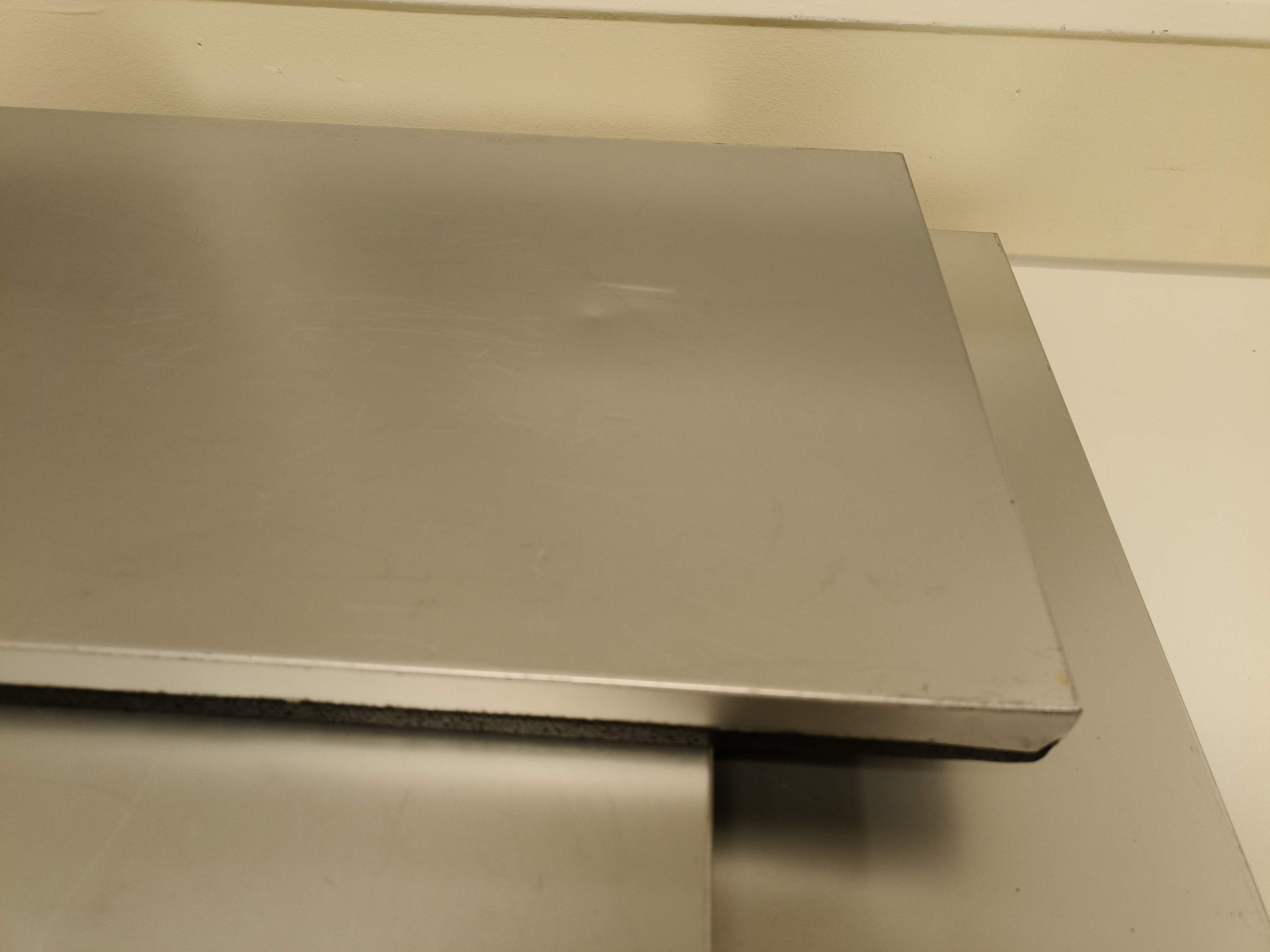 Four Icetainer cooling trays - PS Auction - We value the future ...