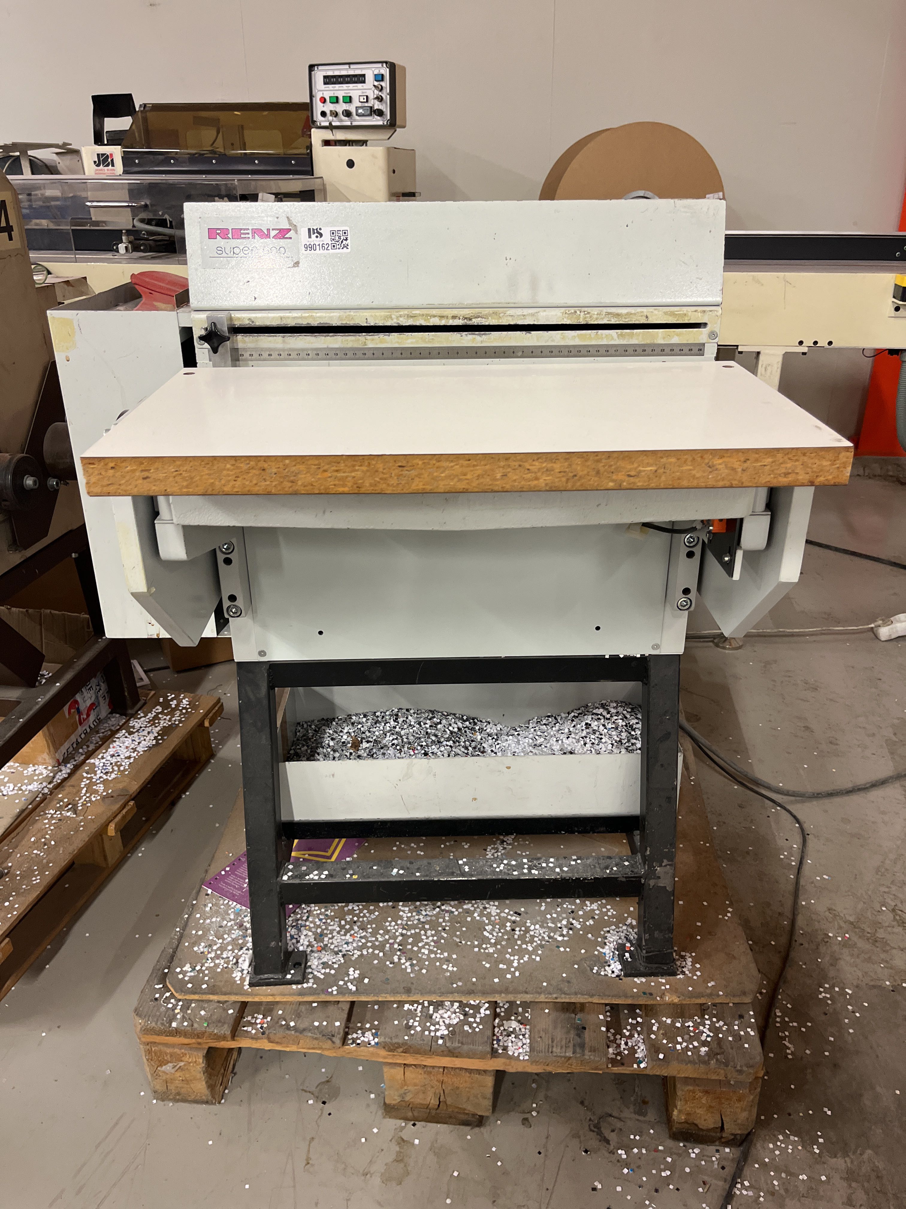 Renz Super 500 Hand punch machine - PS Auction - We value the future ...