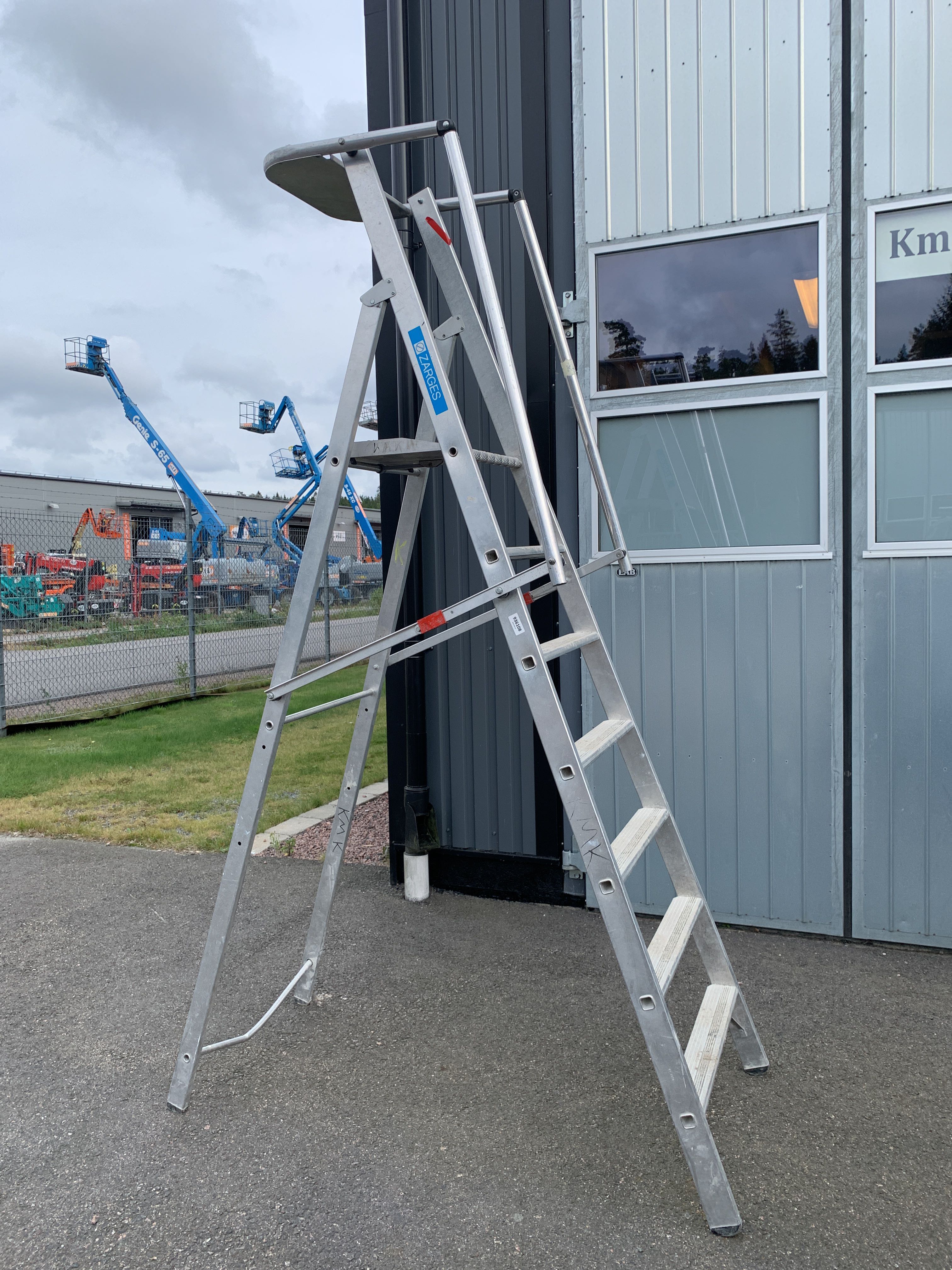 Plattformsstege, 184cm - Auktioner online - Nätauktioner ...