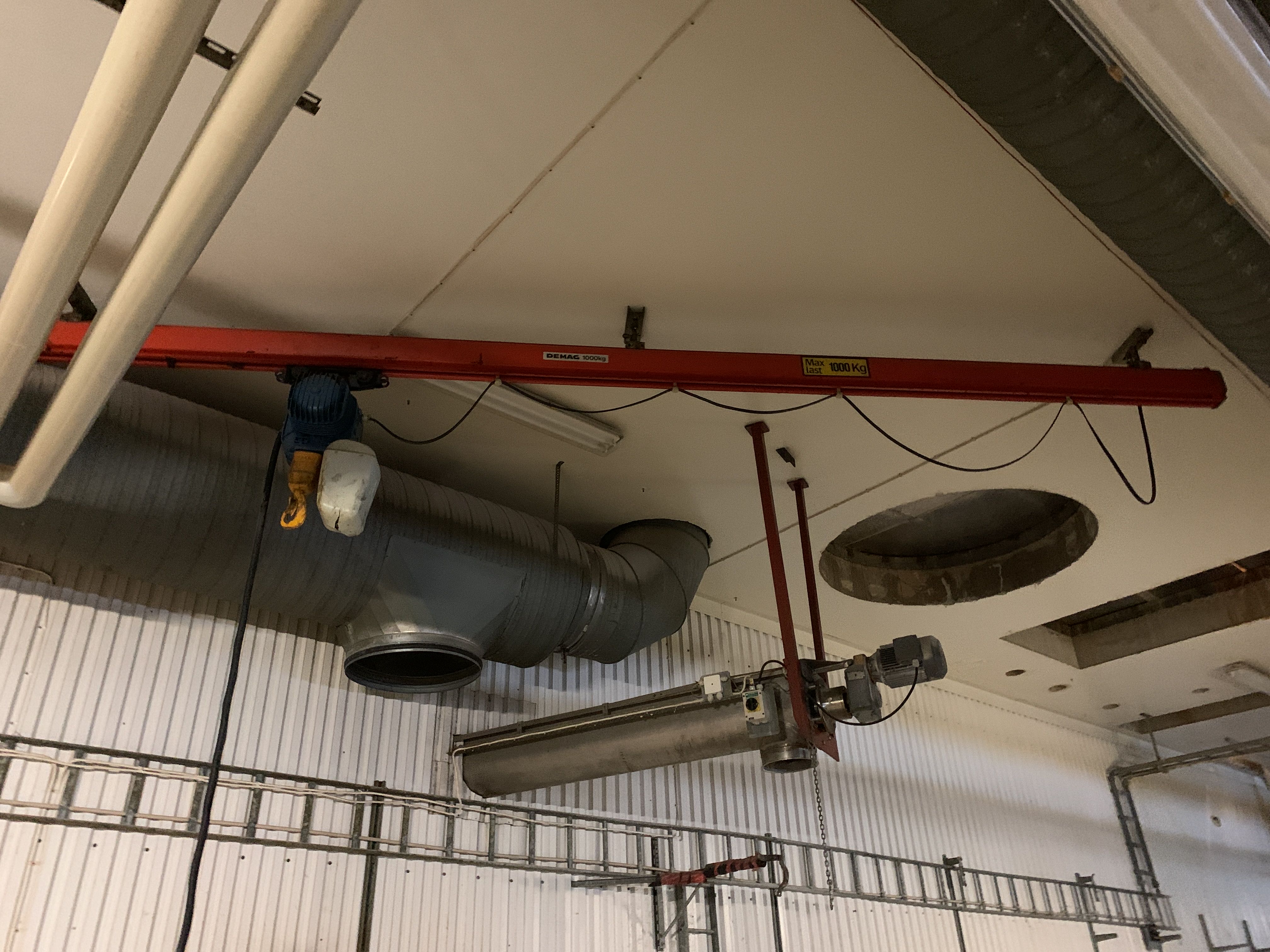 Telfer on beam 1000kg - PS Auction - We value the future - Largest in ...