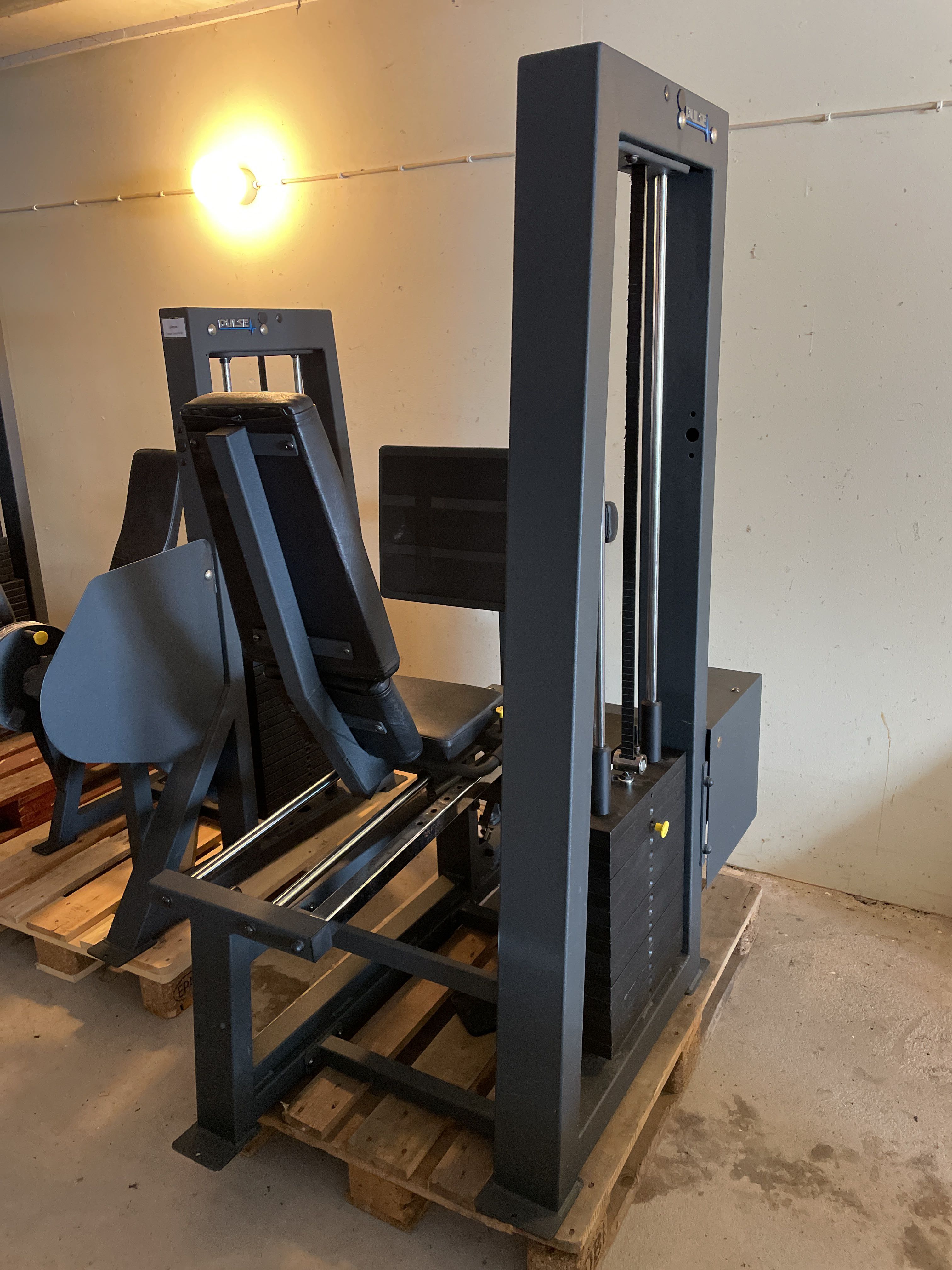 Pulse machines - 6 pieces - PS Auction - We value the future - Largest ...