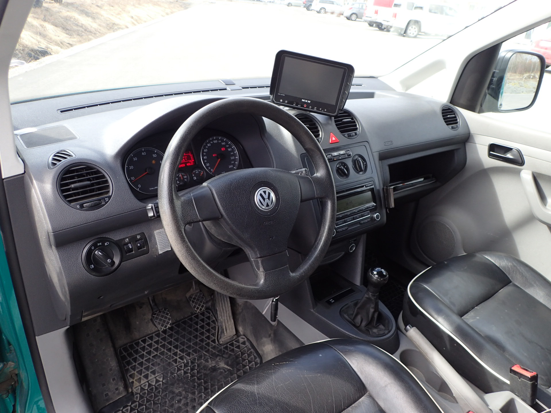 VW Caddy Maxi cabinet -10 Reg no. NAC338 - PS Auction - We value the ...