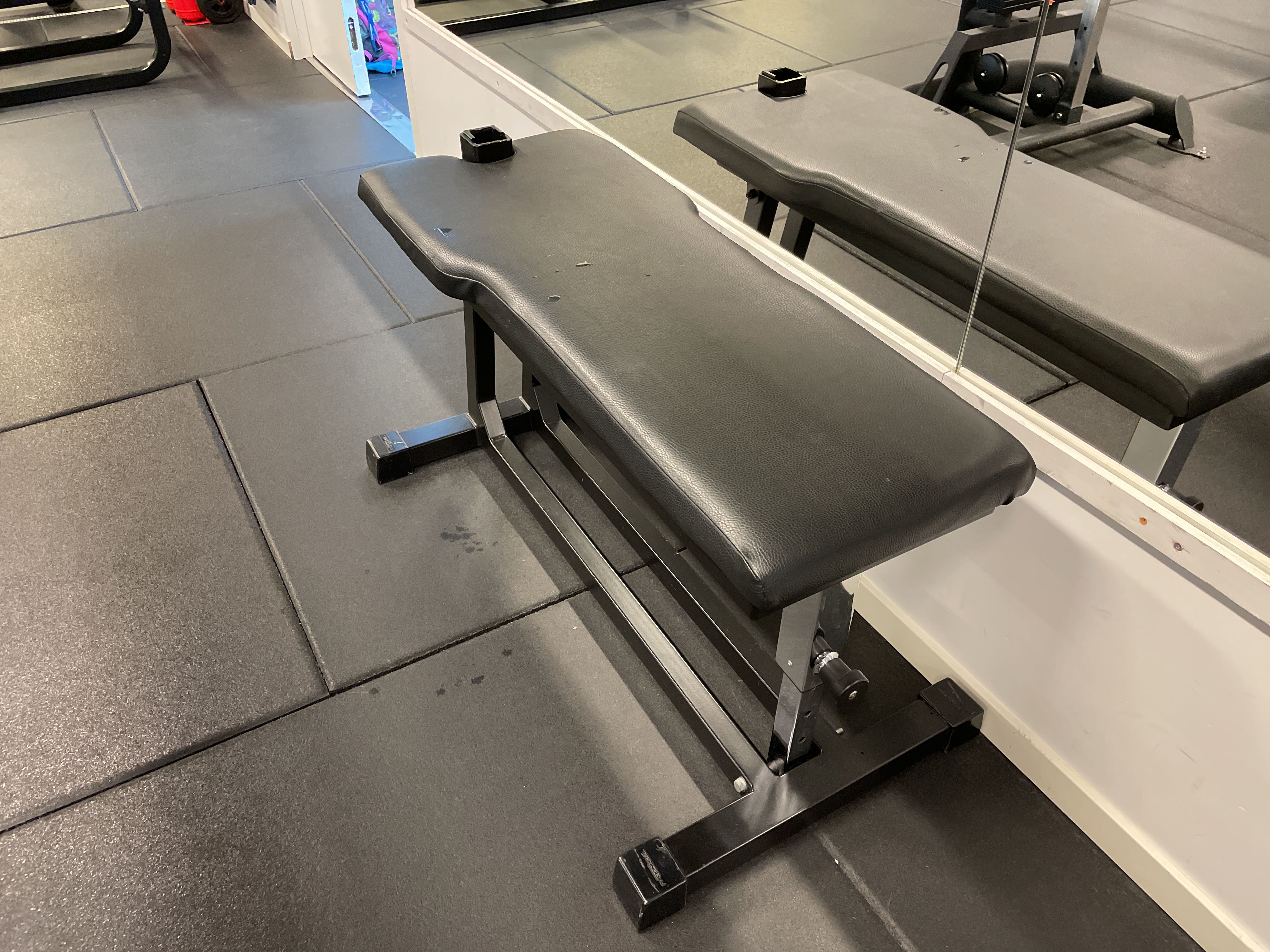 Gym bench - PS Auction - We value the future - Largest in net auctions