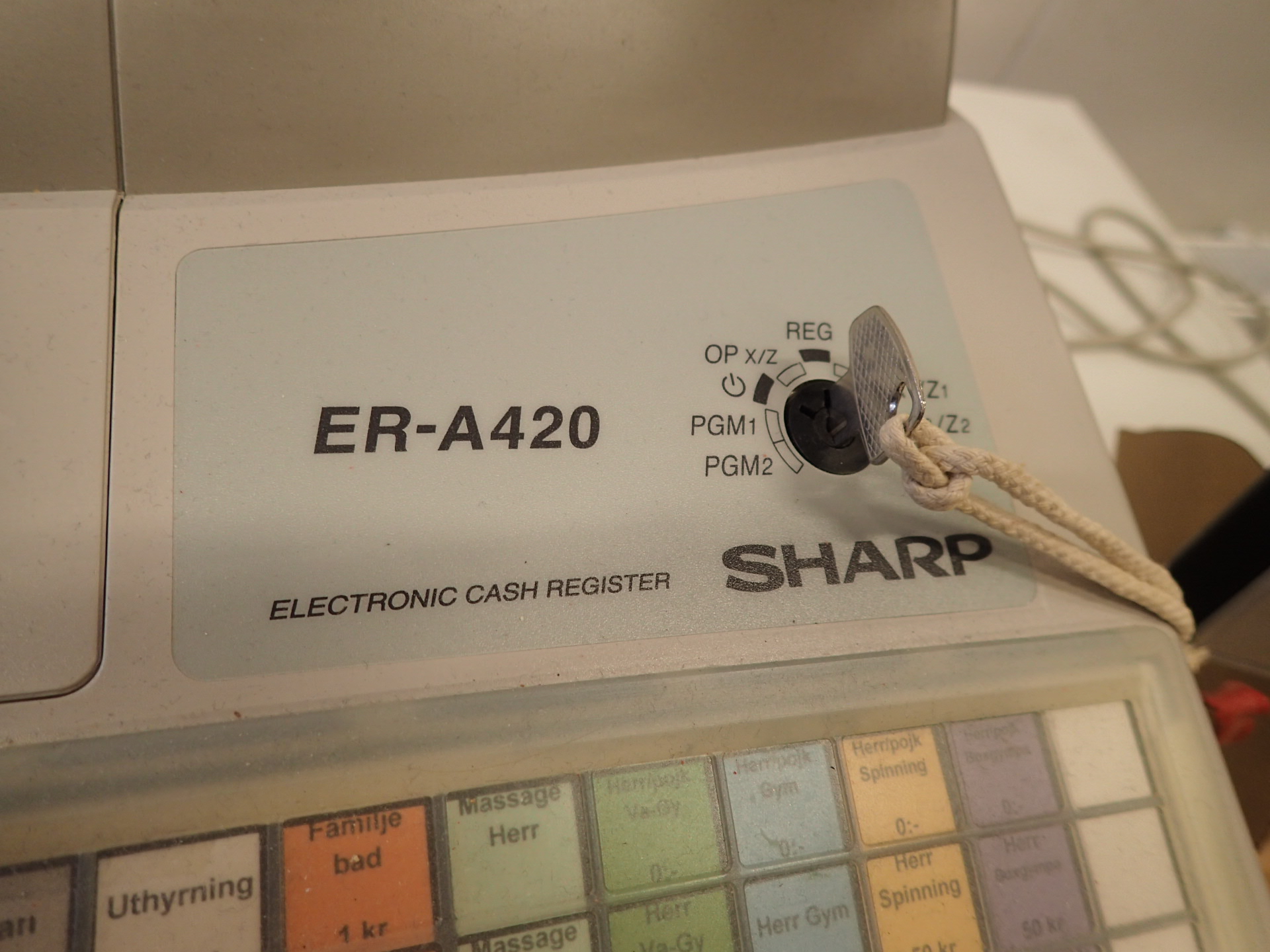 Cash register Sharp ER-A 420 with screen and payment terminal. - PS ...