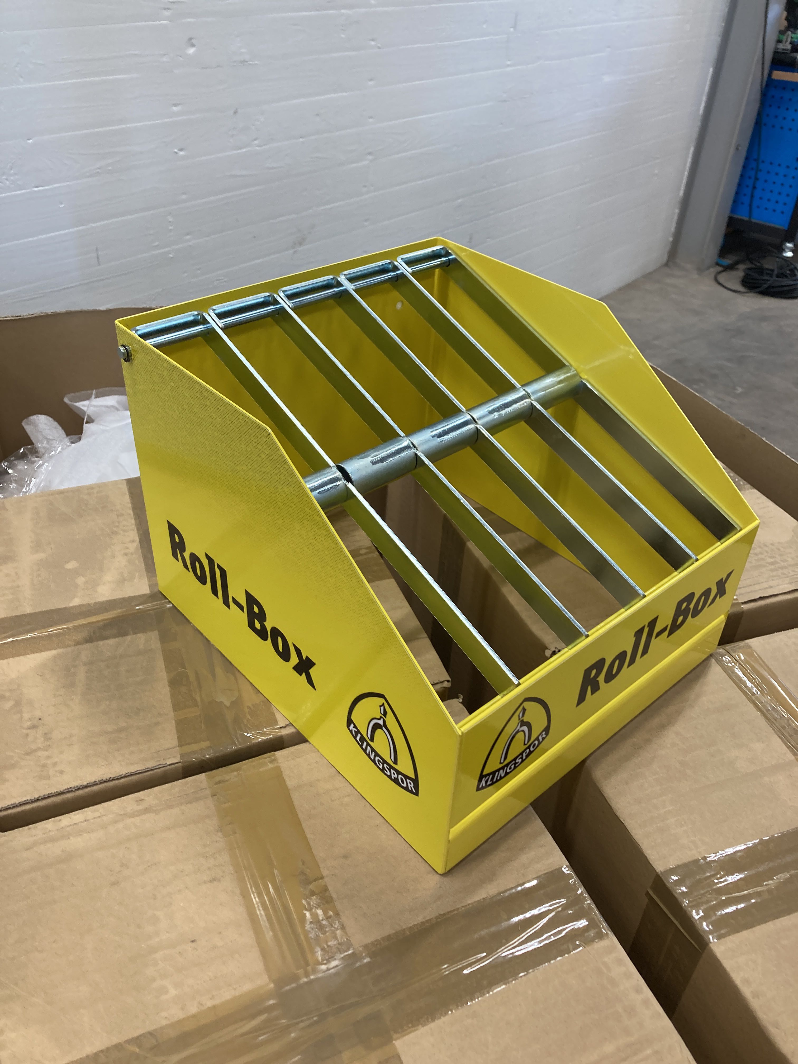 Abrasive belts and roller boxes Klingspor - PS Auction - We value the ...