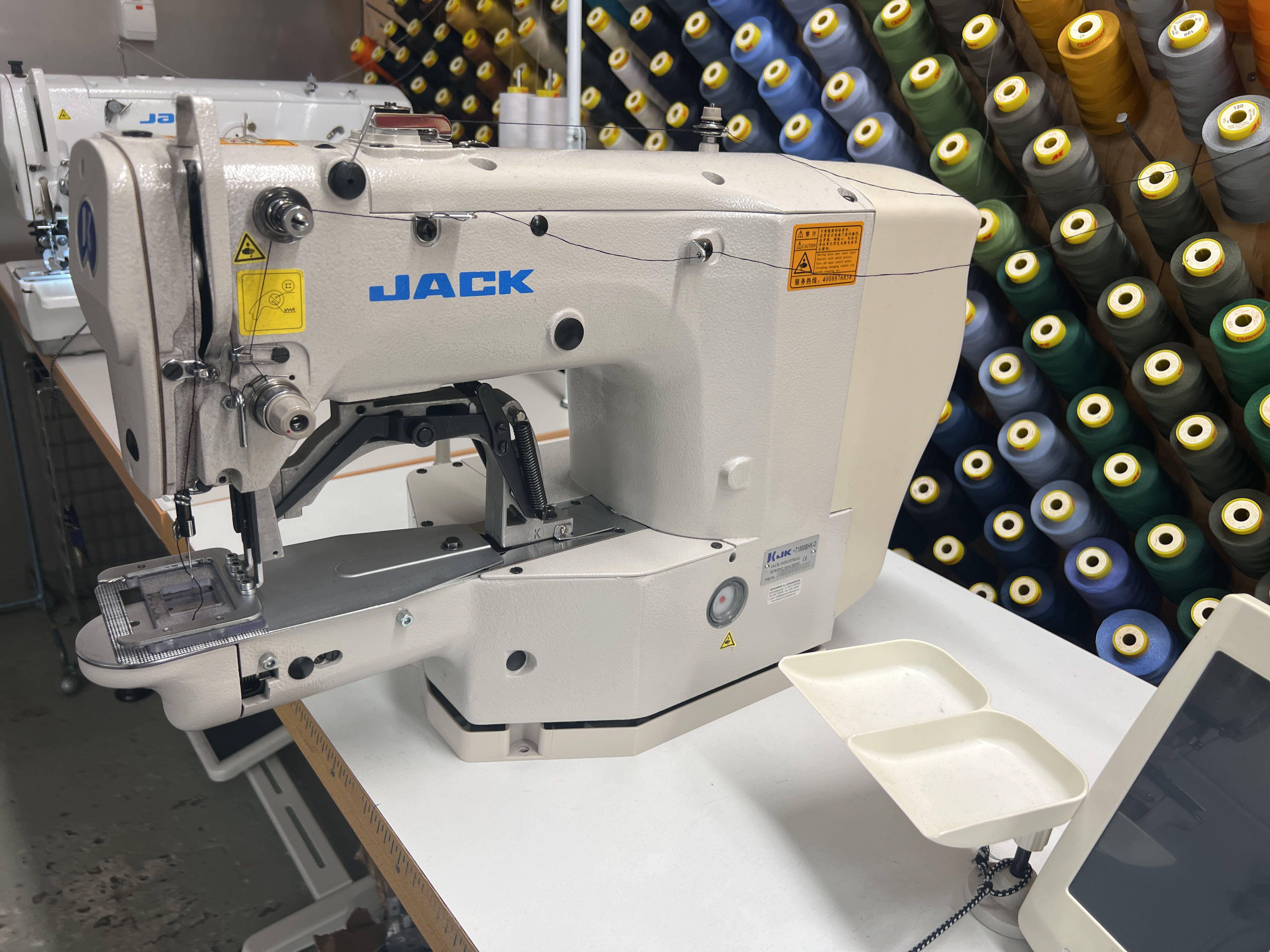 Symaskin Jack JK-T1900BHK-D - Auktioner online - Nätauktioner ...