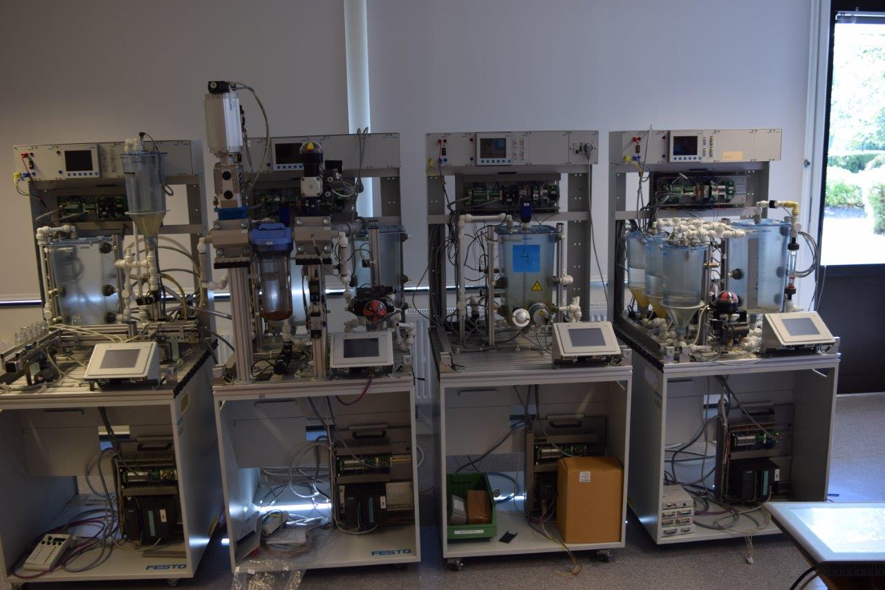 FESTO lab-utrustning med SIEMENS styrsystem. - Auktioner online ...