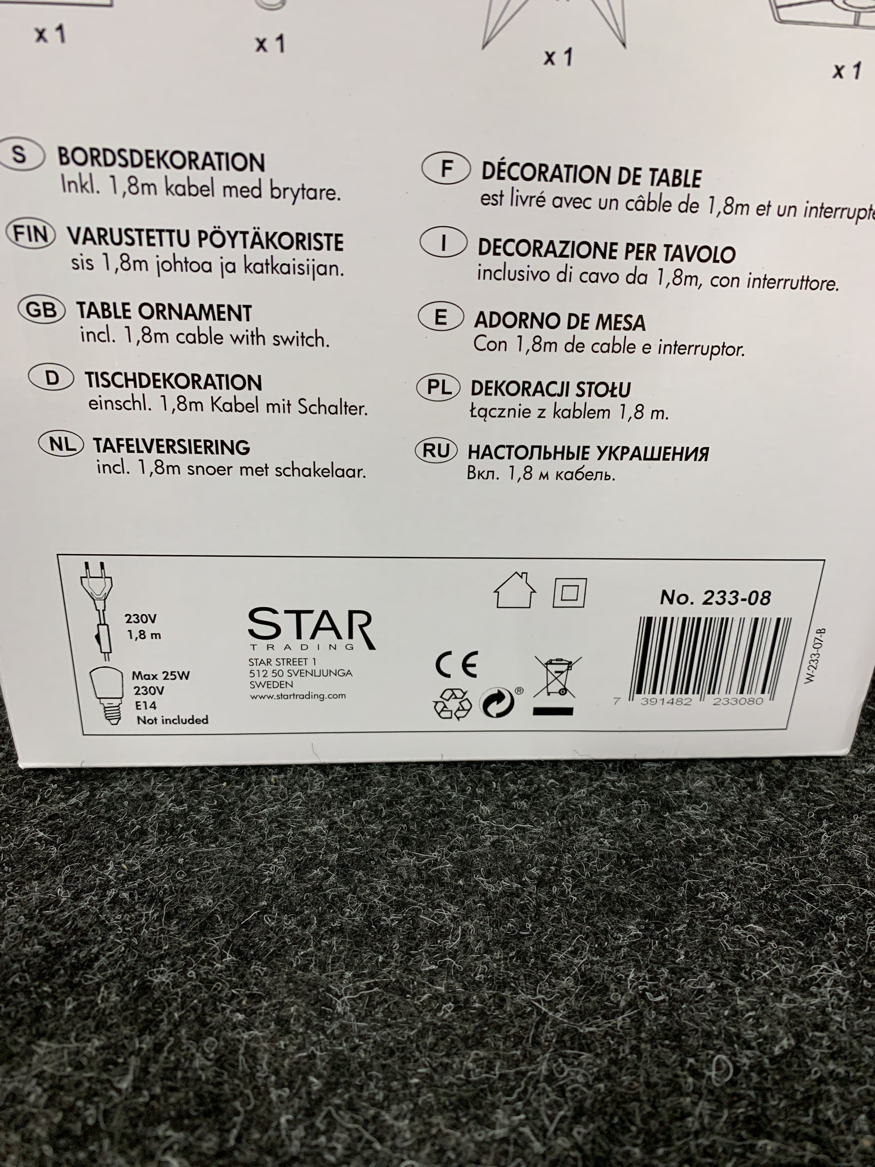 2 Advent stars incl. foot and screen - PS Auction - We value the future ...