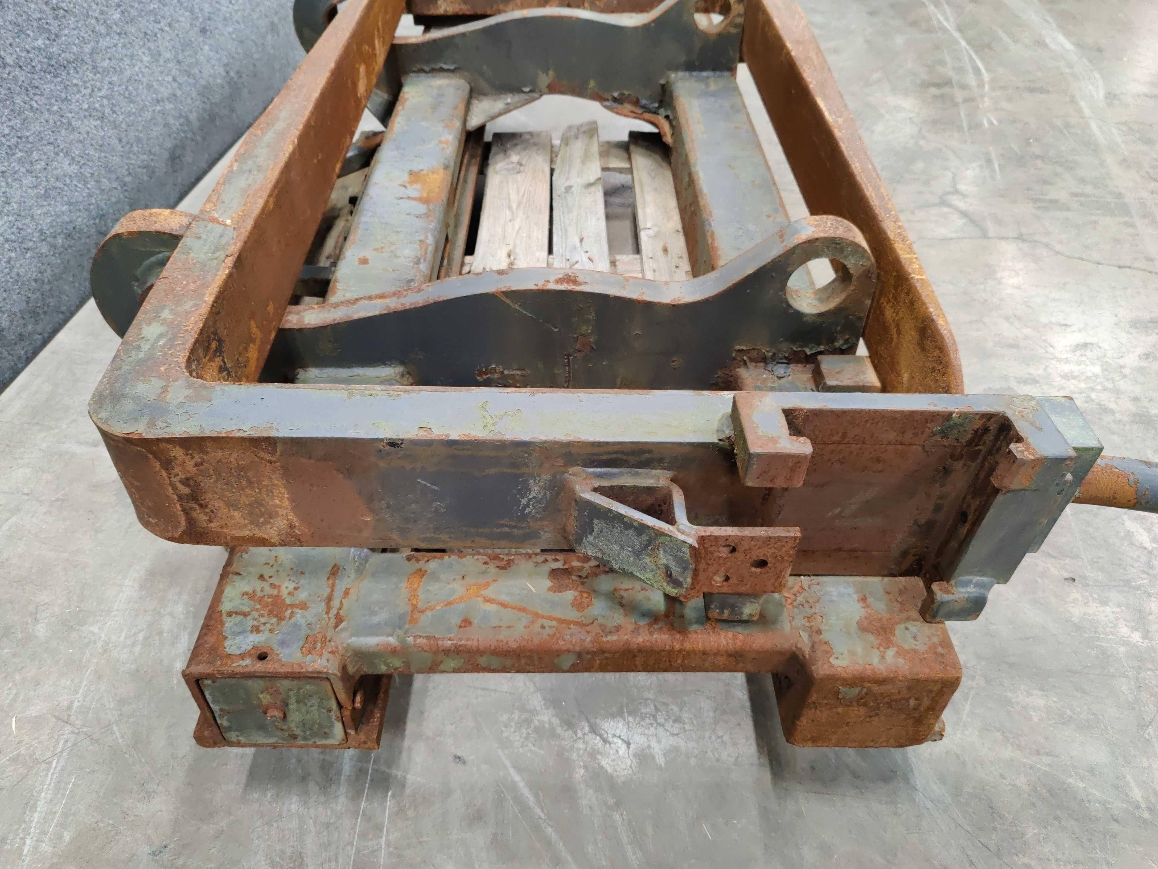 Fork rack Large BM * Updated * - PS Auction - We value the future ...