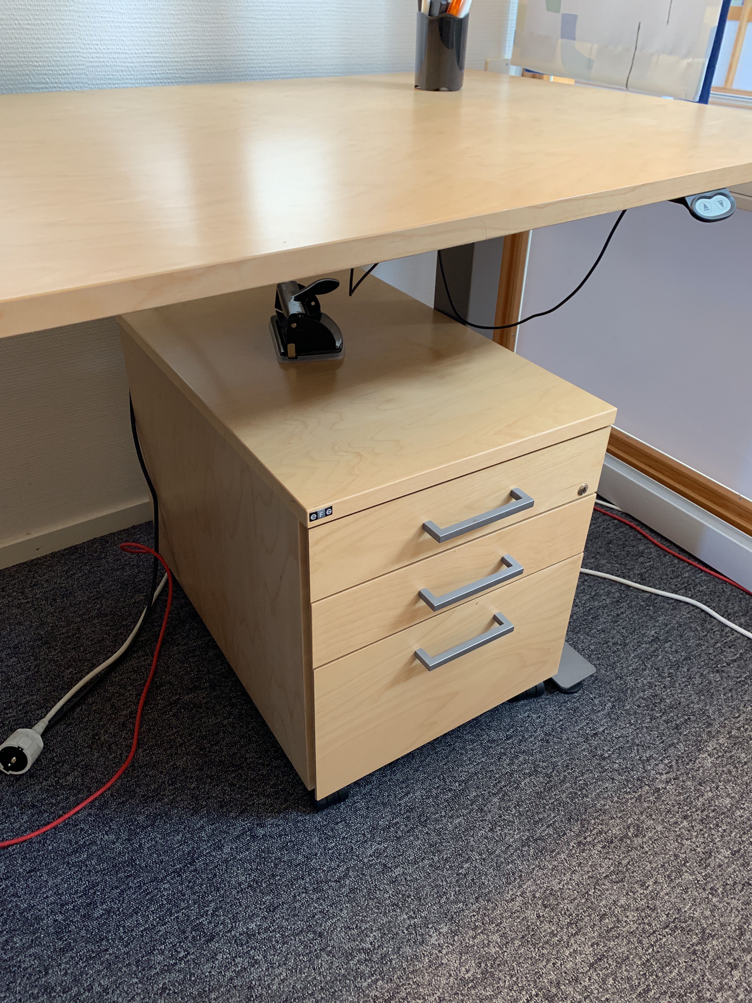 Office furniture: Electric raise/lower desk, office chair, bookshelves ...