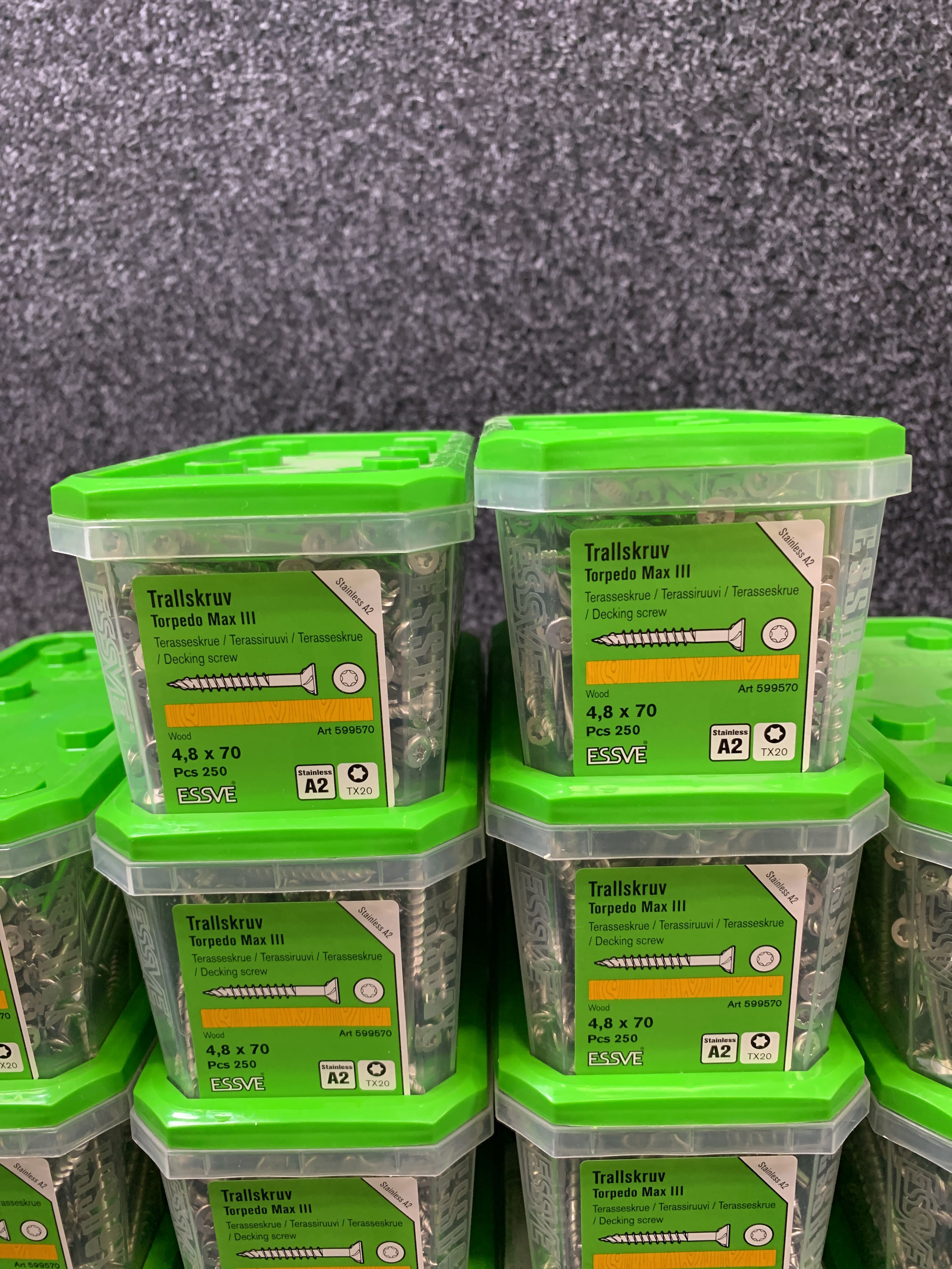 Sortiment med trallskruv Essve - Auktioner online - Nätauktioner ...