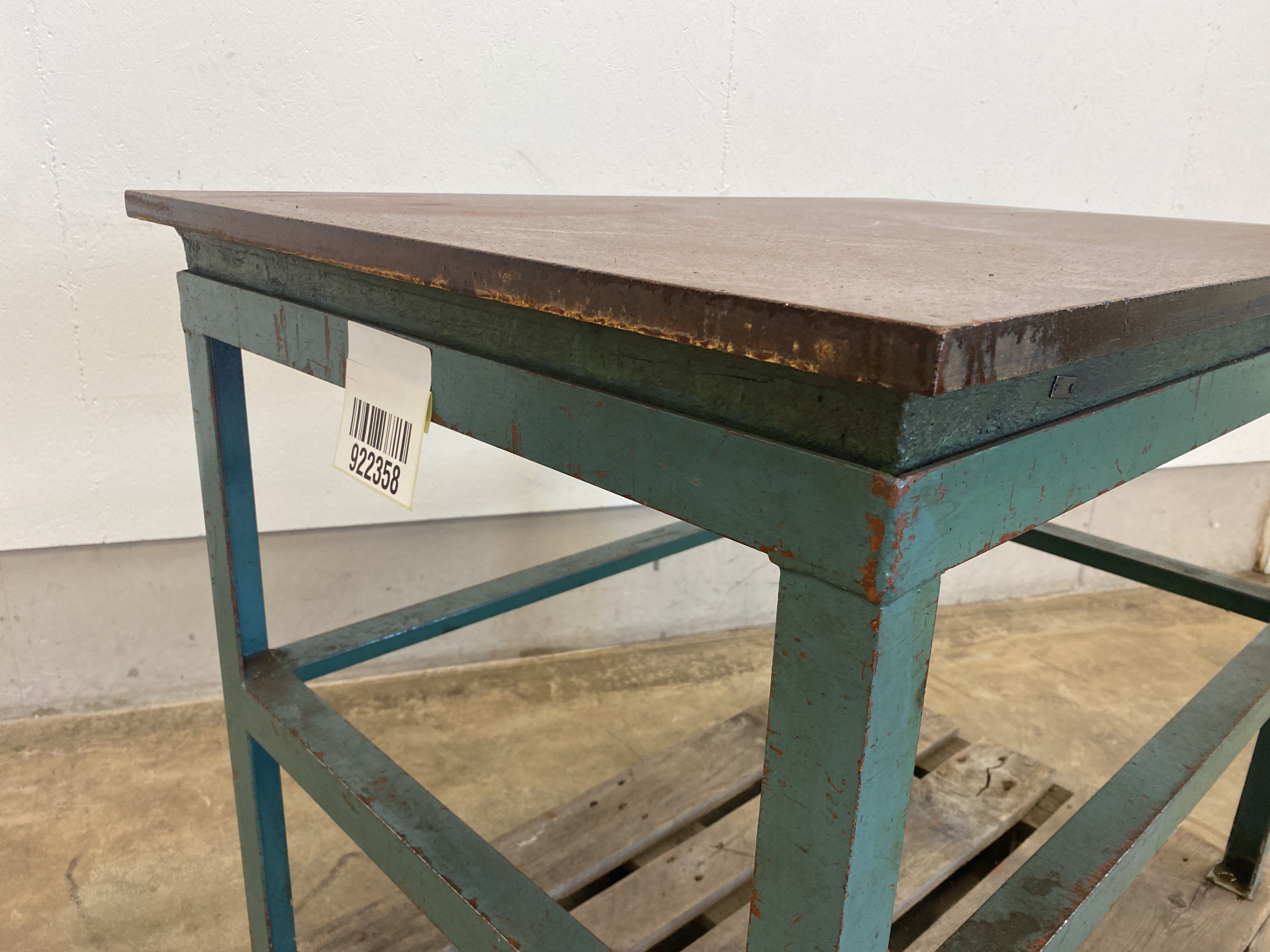 Drawing plane / cast iron plate - PS Auction - We value the future ...