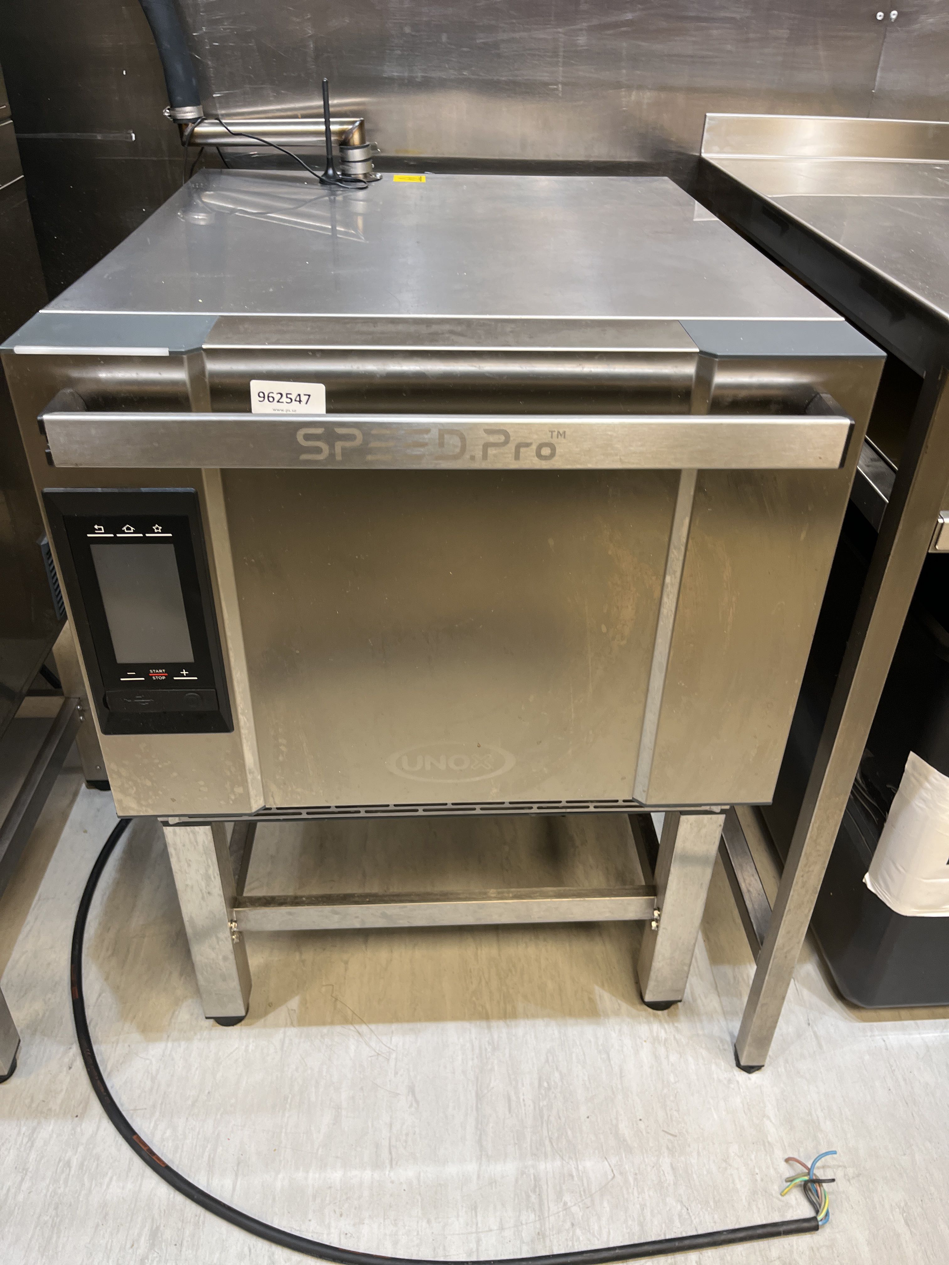 UnoX Speed.Pro Ugn 60x80x53 cm - Auktioner online - Nätauktioner ...