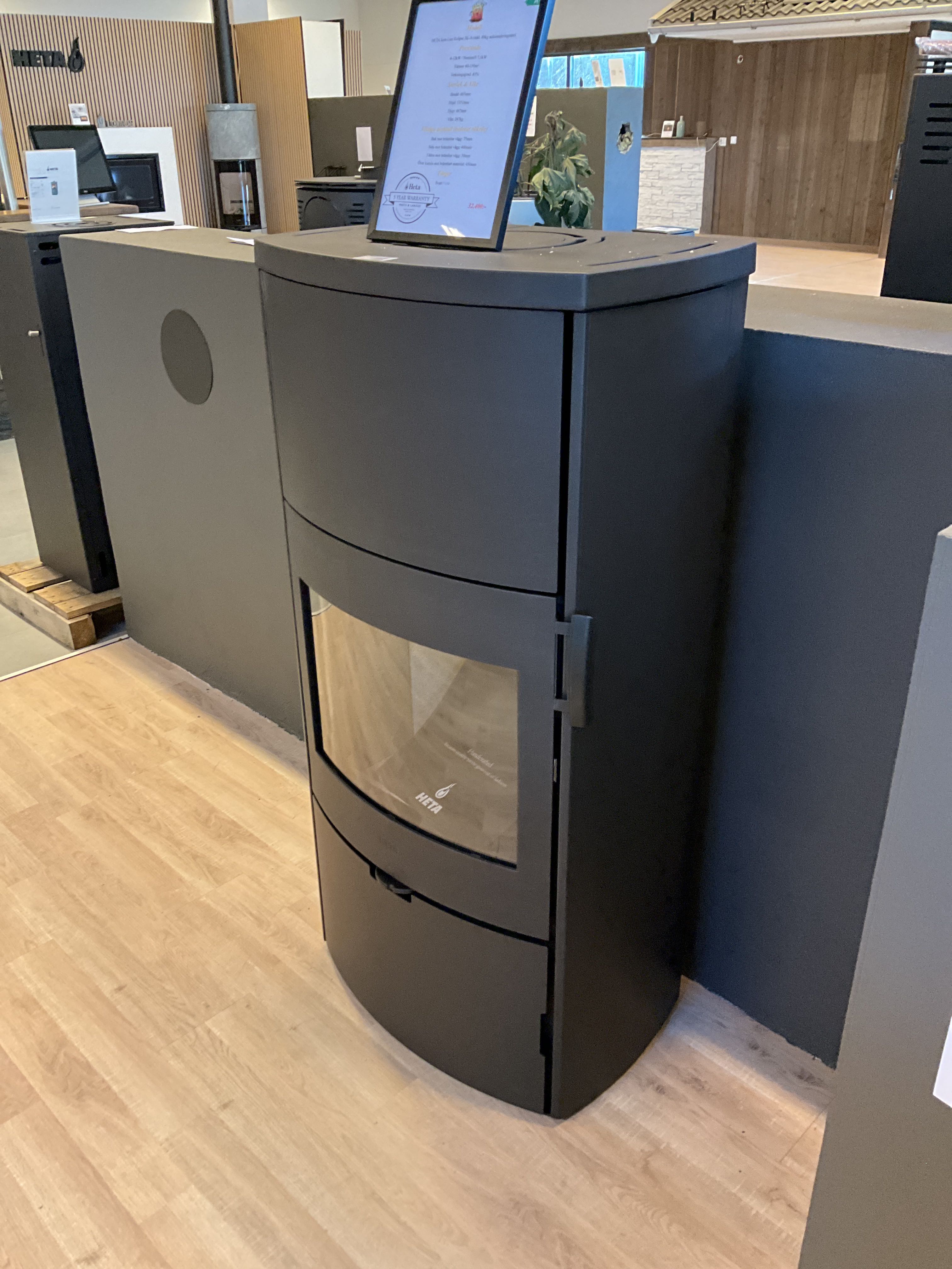 Wood-burning stove HETA Icon-Line Eclipse XL-S - PS Auction - We value ...