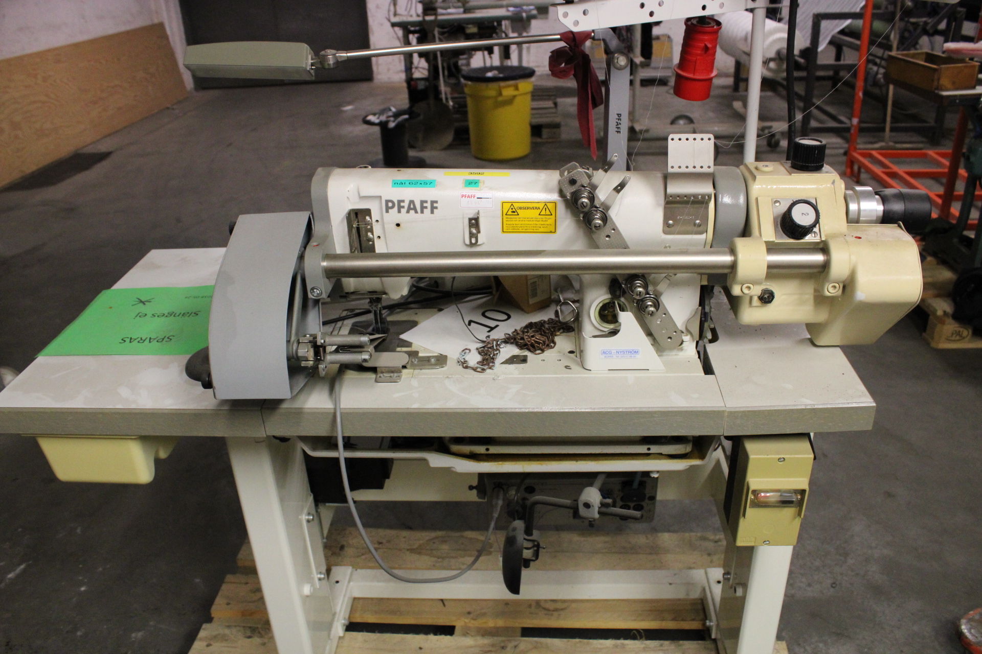 Sewing machine Sym chain stitch - PS Auction - We value the future ...