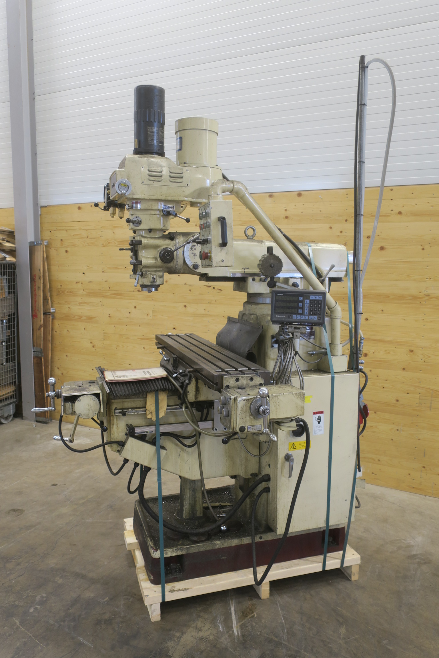 Milling machine Falcon FM-4VKH - PS Auction - We value the future ...