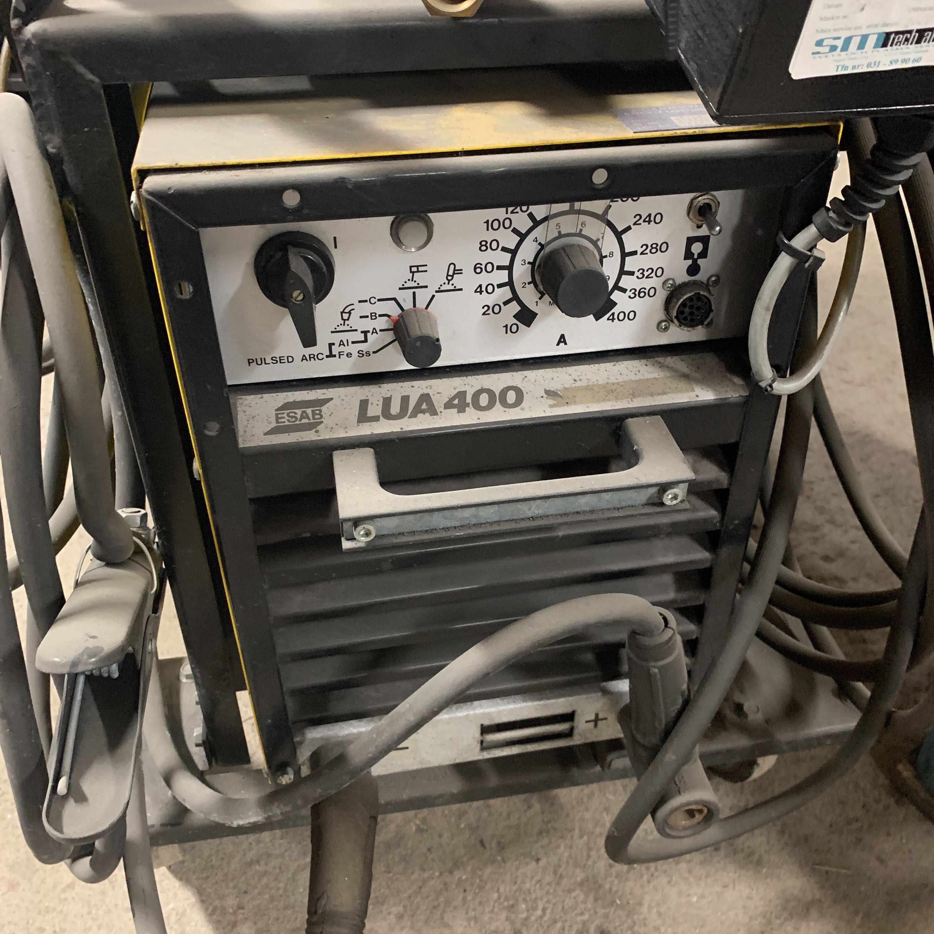 Mig-Svets ESAB LUA 400, feeder and extractor - PS Auction - We value ...