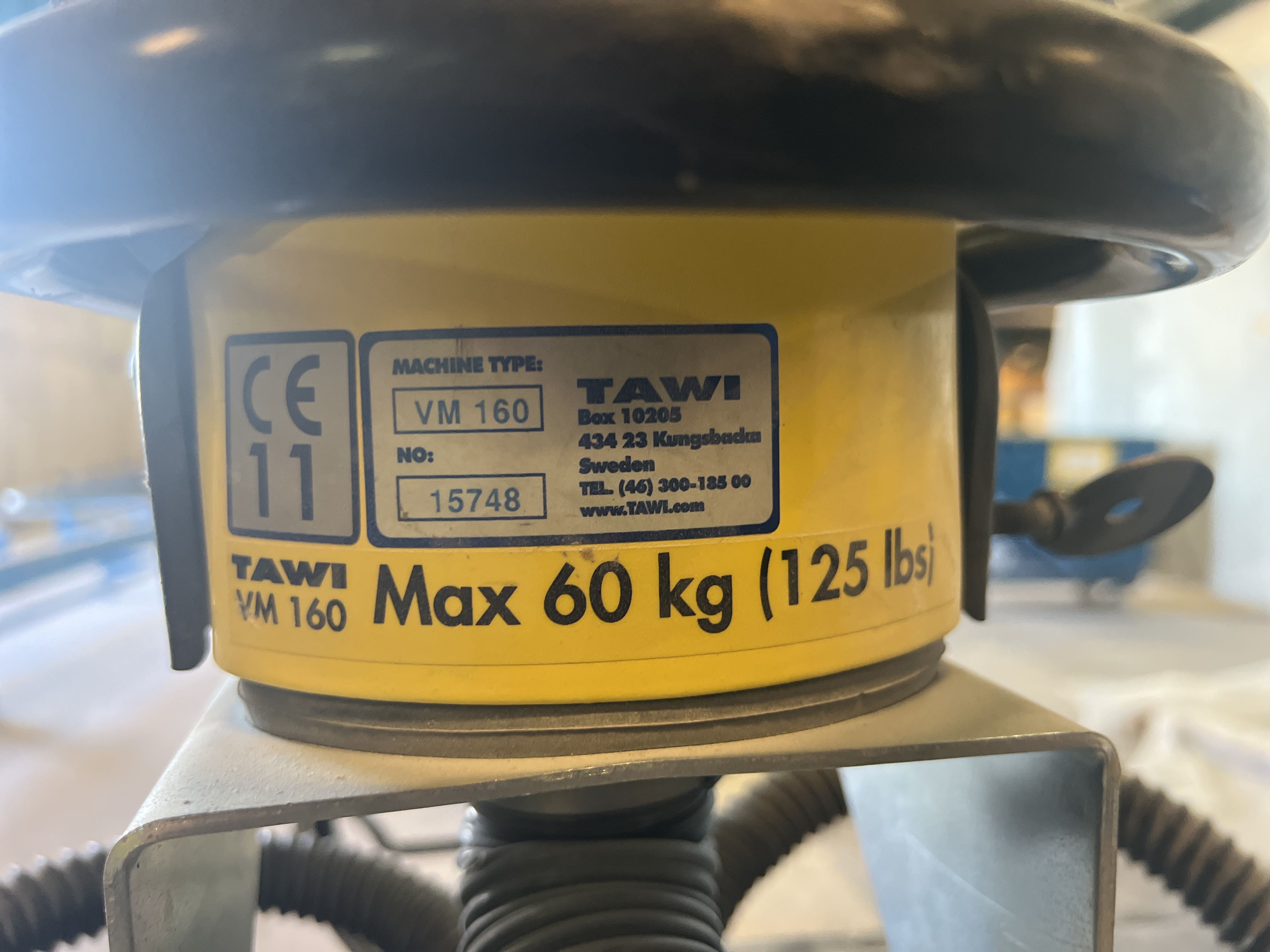 Swing arm TAWI SA 350/2 with vacuum mosquito net - PS Auction - We ...