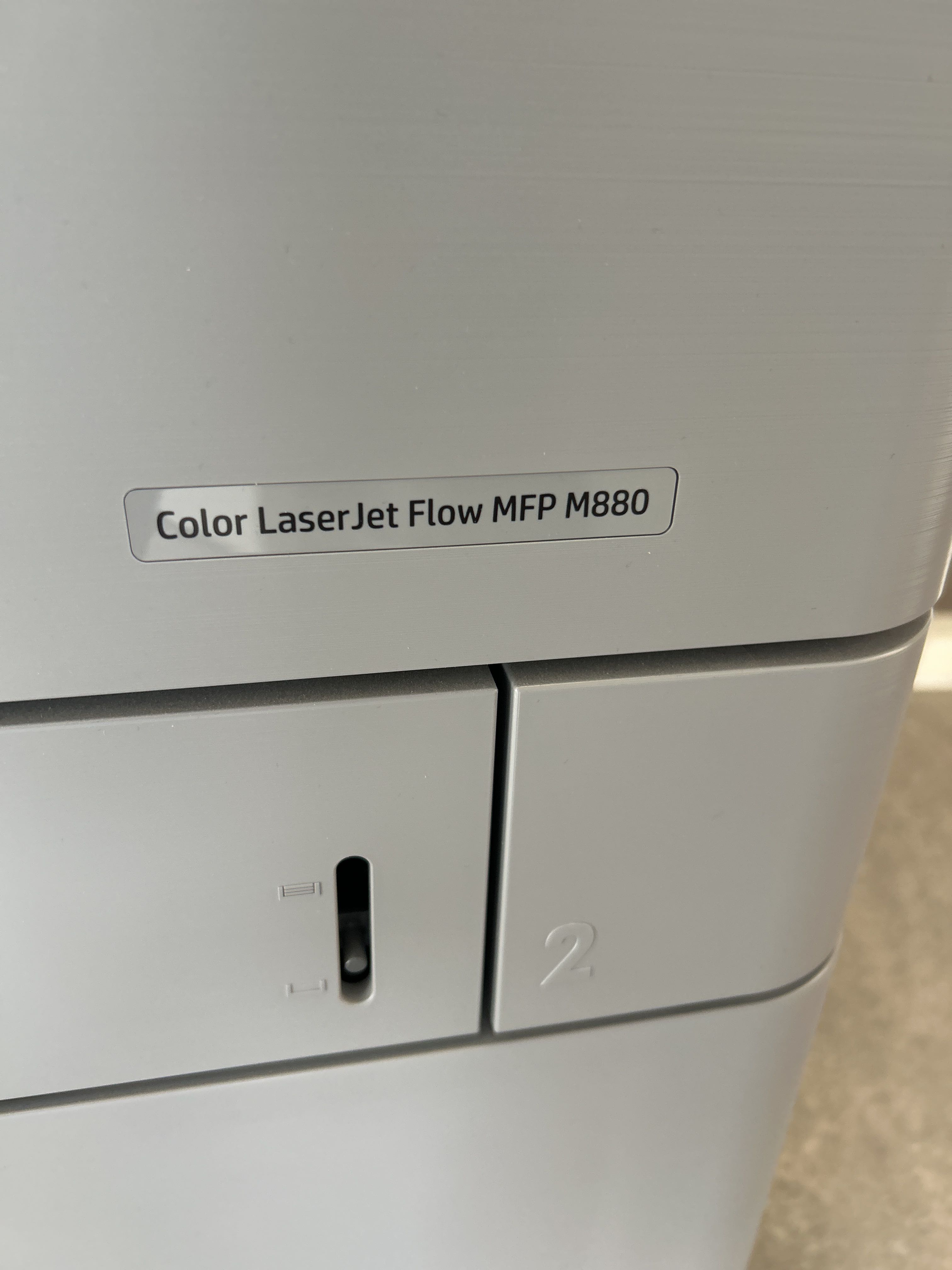 Skrivare med tillbehör - HP Color LaserJet Flow MFP M880 - Auktioner ...