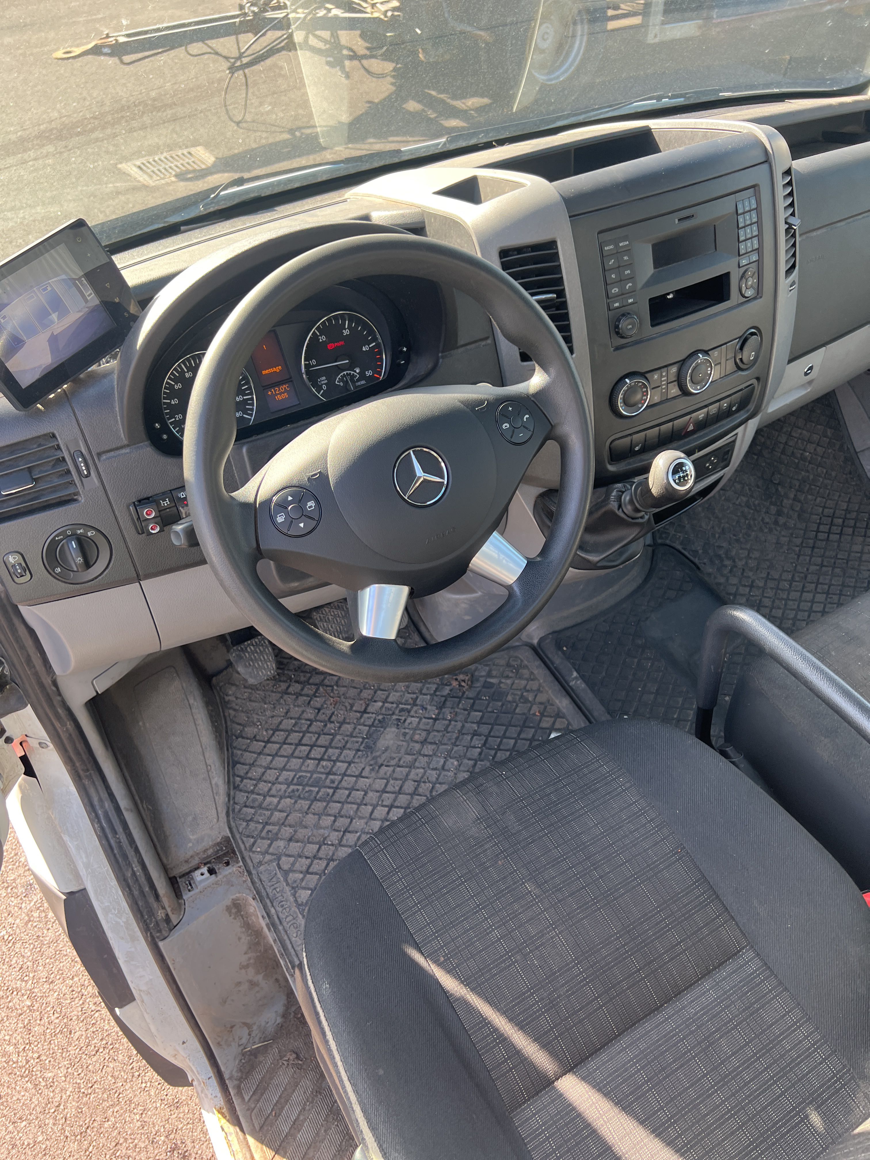 Mercedes-Benz Sprinter 516 BlueTEC Chassi med mycket tillbehör -2017 ...