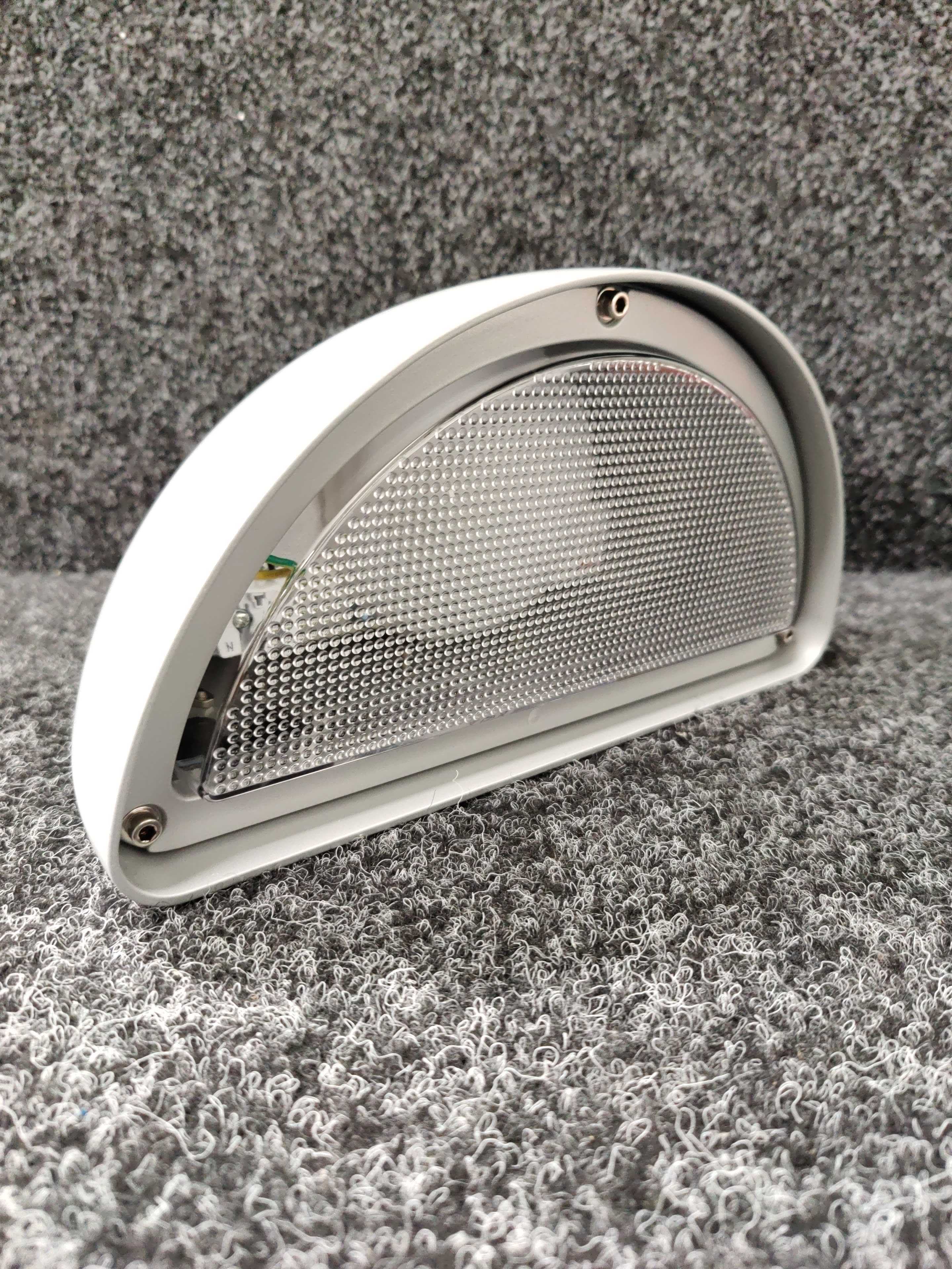 Väggbelysning Lightab Eyelid IP54 20W med skymningssensor - Auktioner ...