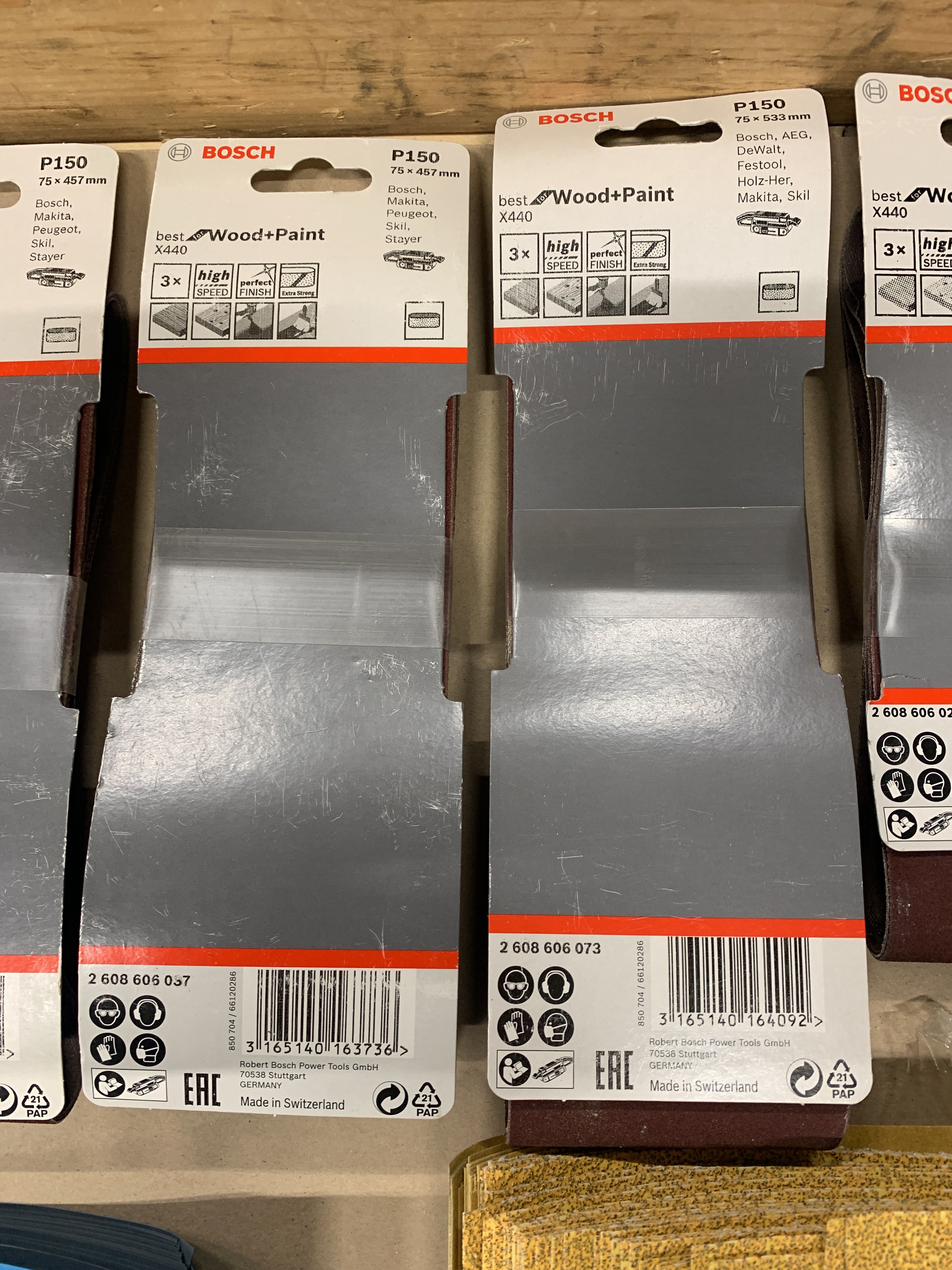 Sortiment med slippapper Bosch - Auktioner online - Nätauktioner ...