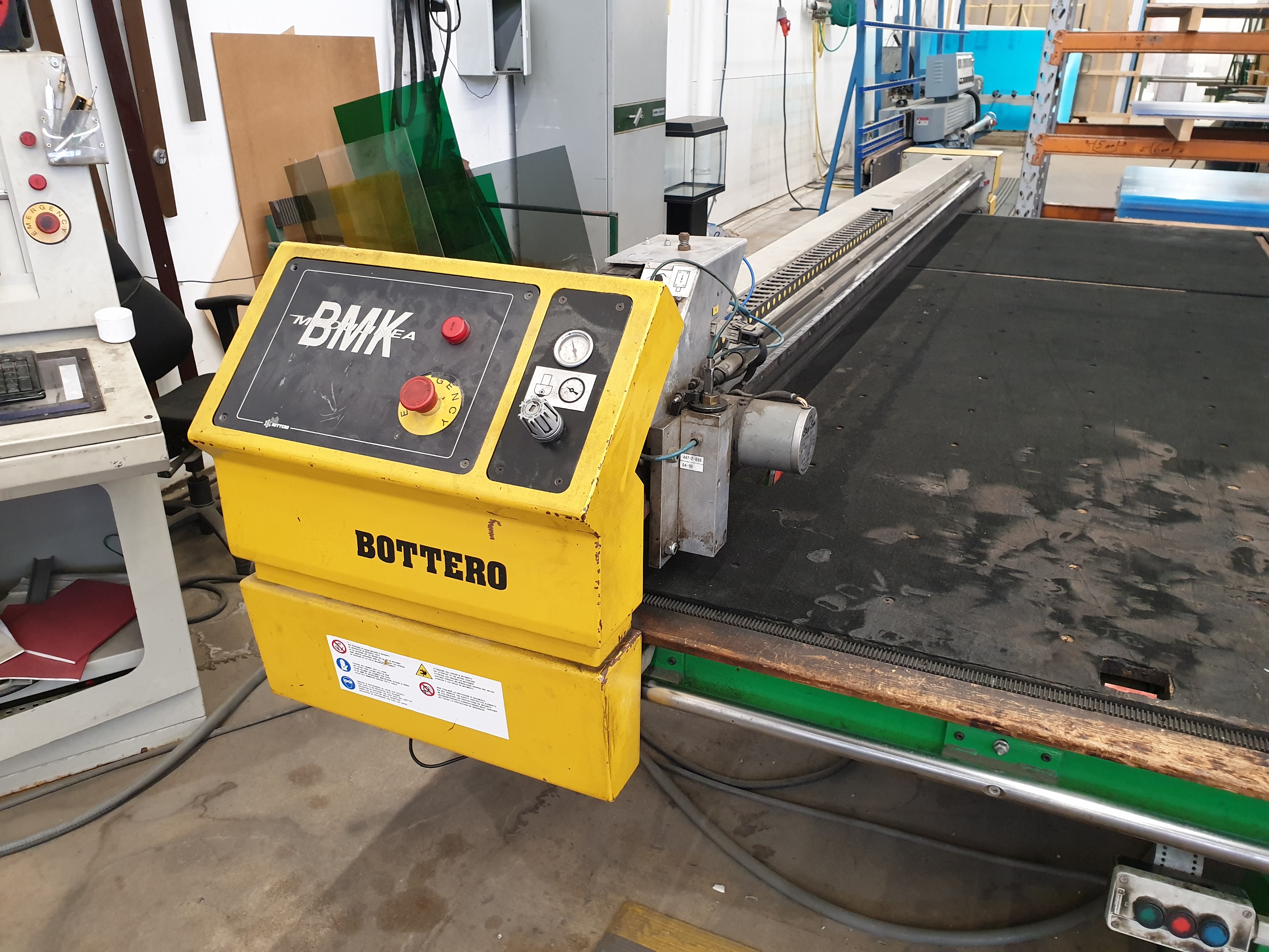 Bottero Glass Cutting Table Ps Auction We Value The Future Largest In Net Auctions